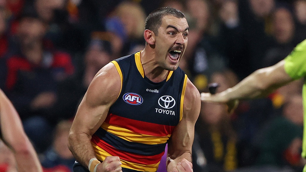 LISTEN: Tags, final-round trade targets, team news, more