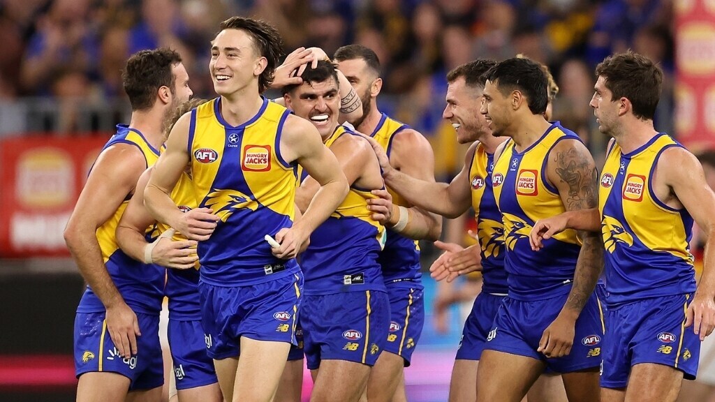 Cole catches one sweet to bring faithful to their feet