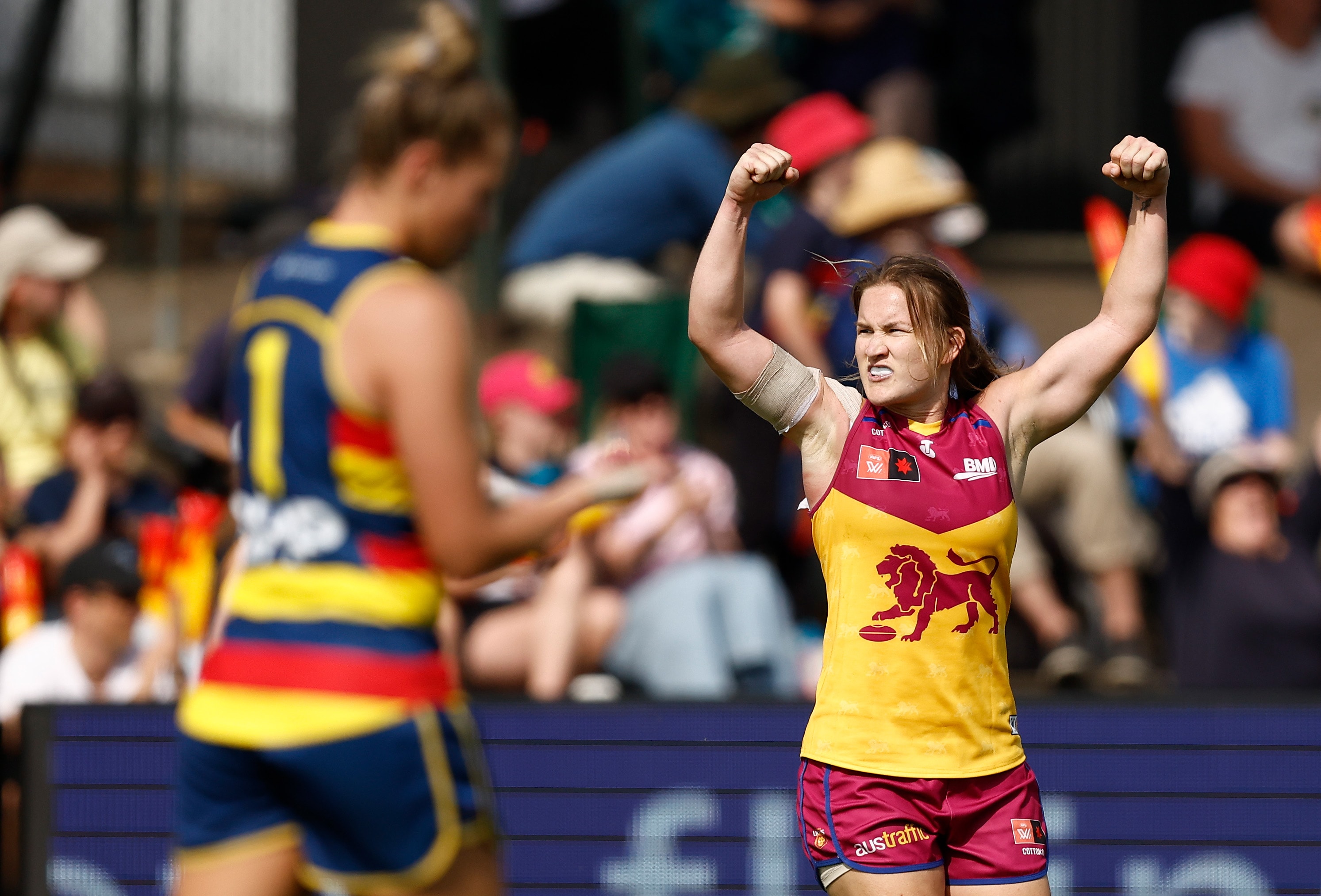 Lions' spirit praised, Crows lament missed chances