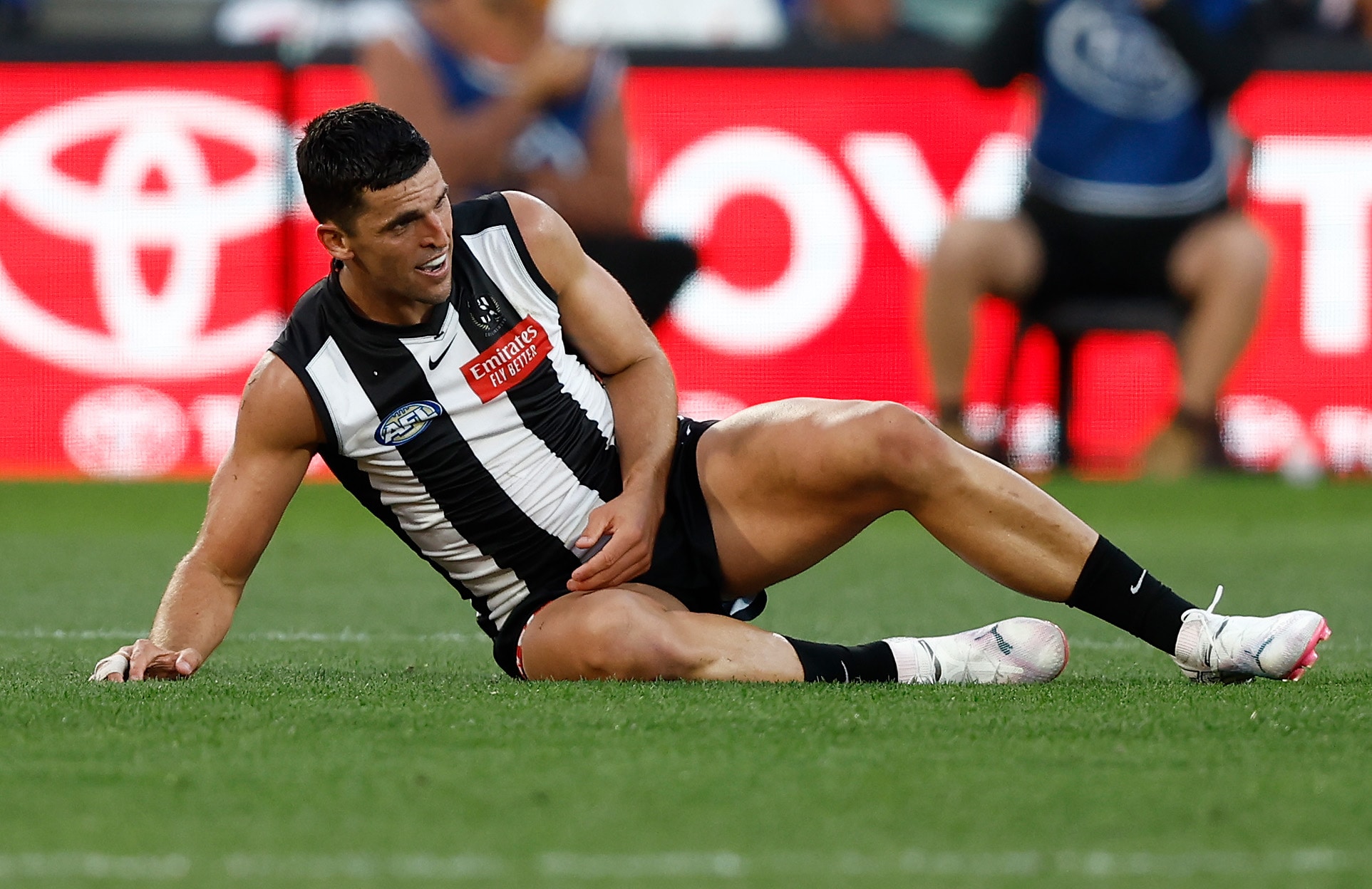 Pies veteran passes fitness test, key forward 'flying'