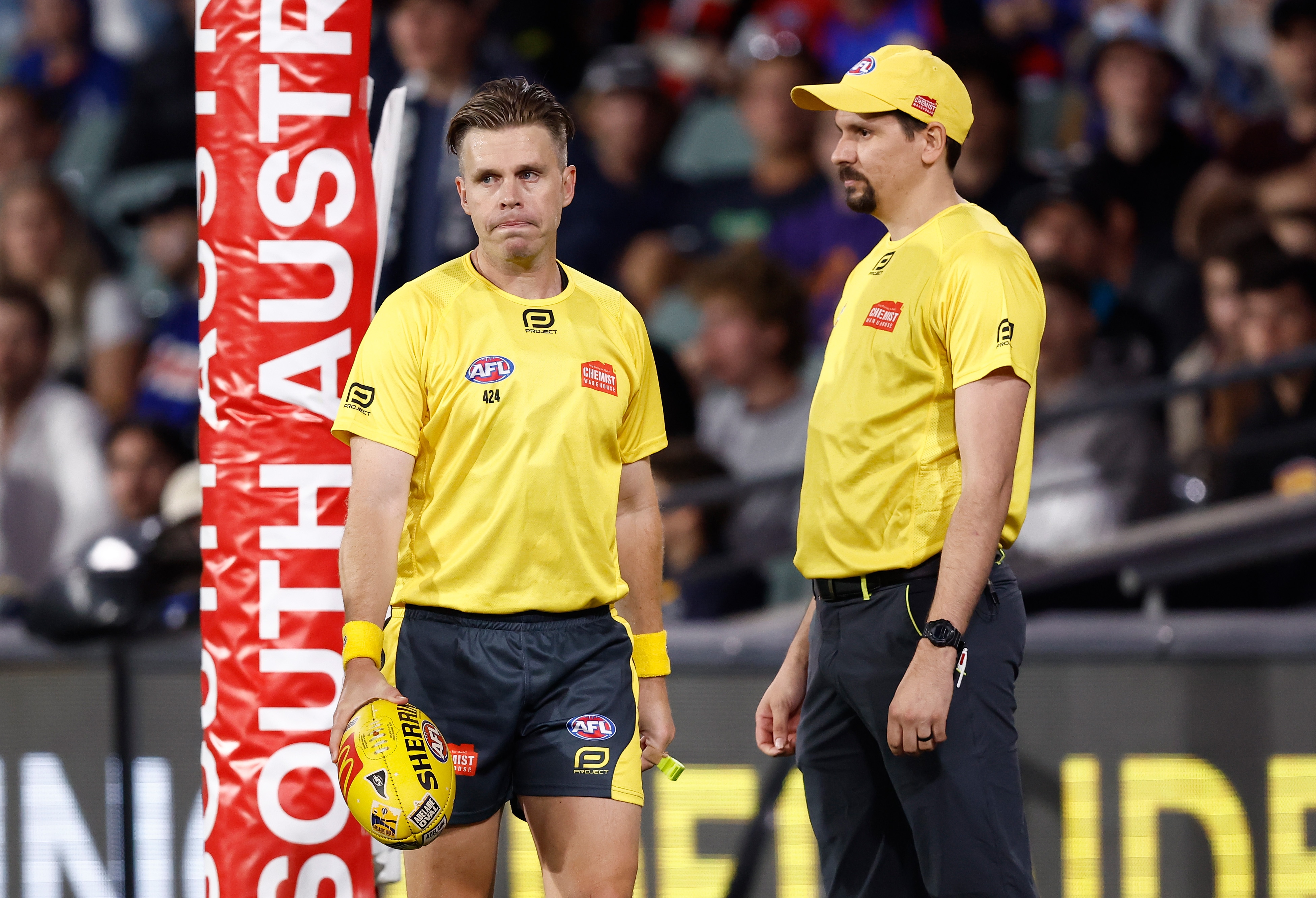 AFL rules out 'captain's challenge', dissent in focus