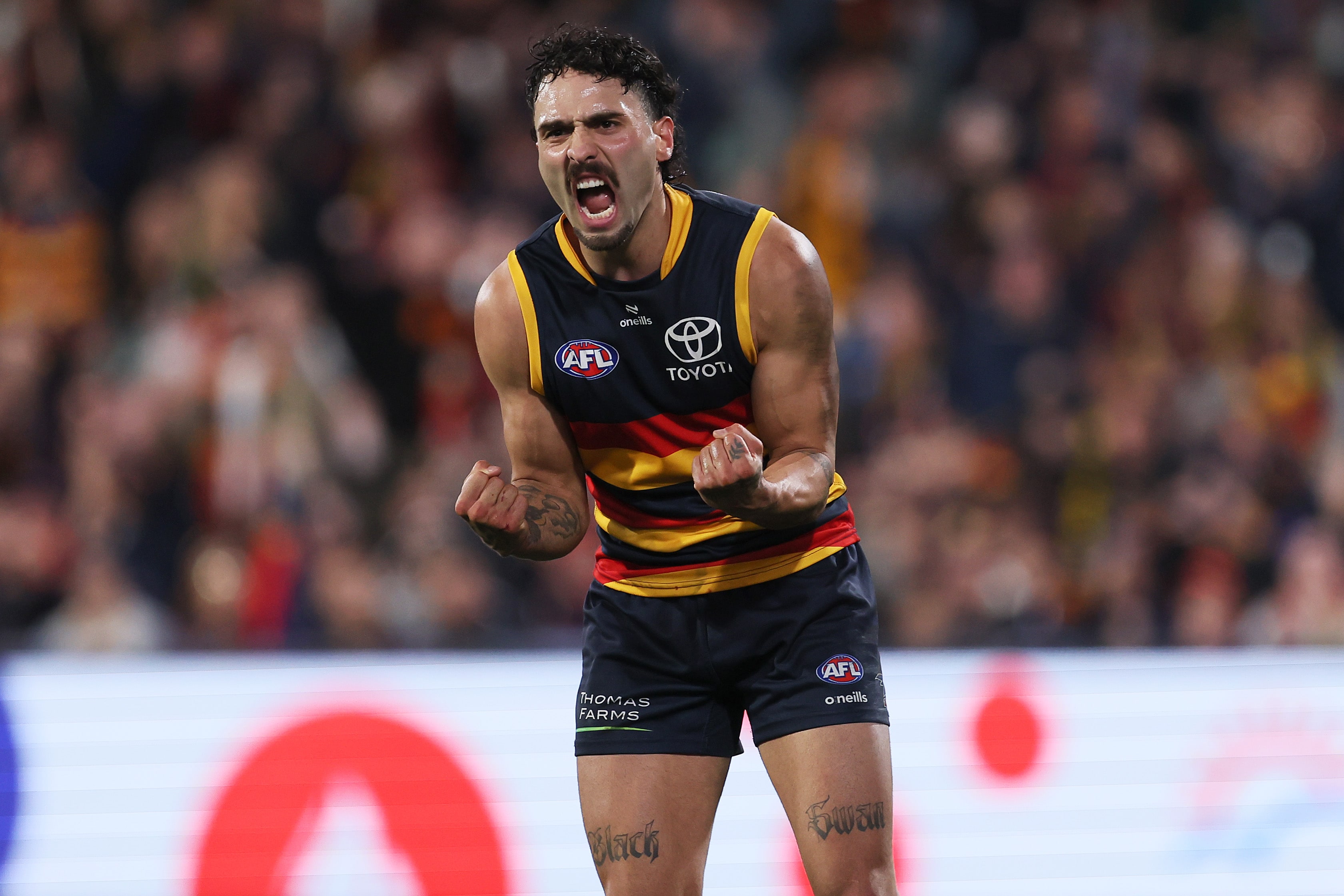 Under-fire Crows look for fast start against winless Roos