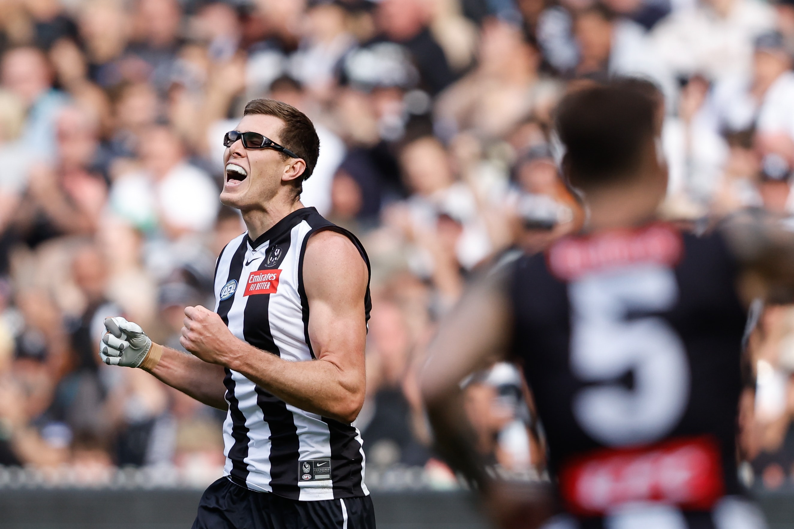 Pies find their mojo to power past Port