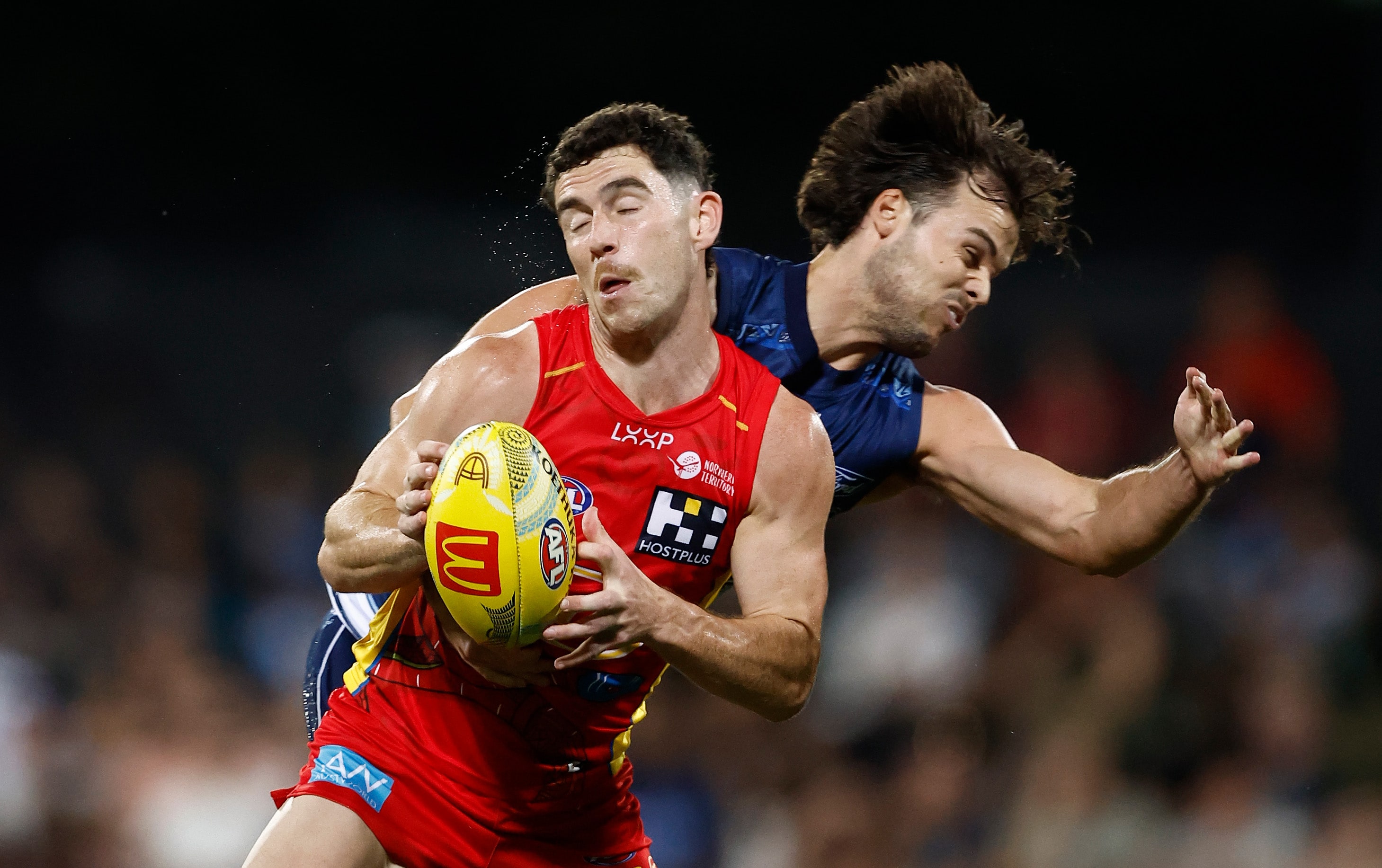 Cats swing late change ahead of Suns clash. LIVE from 7pm ACST