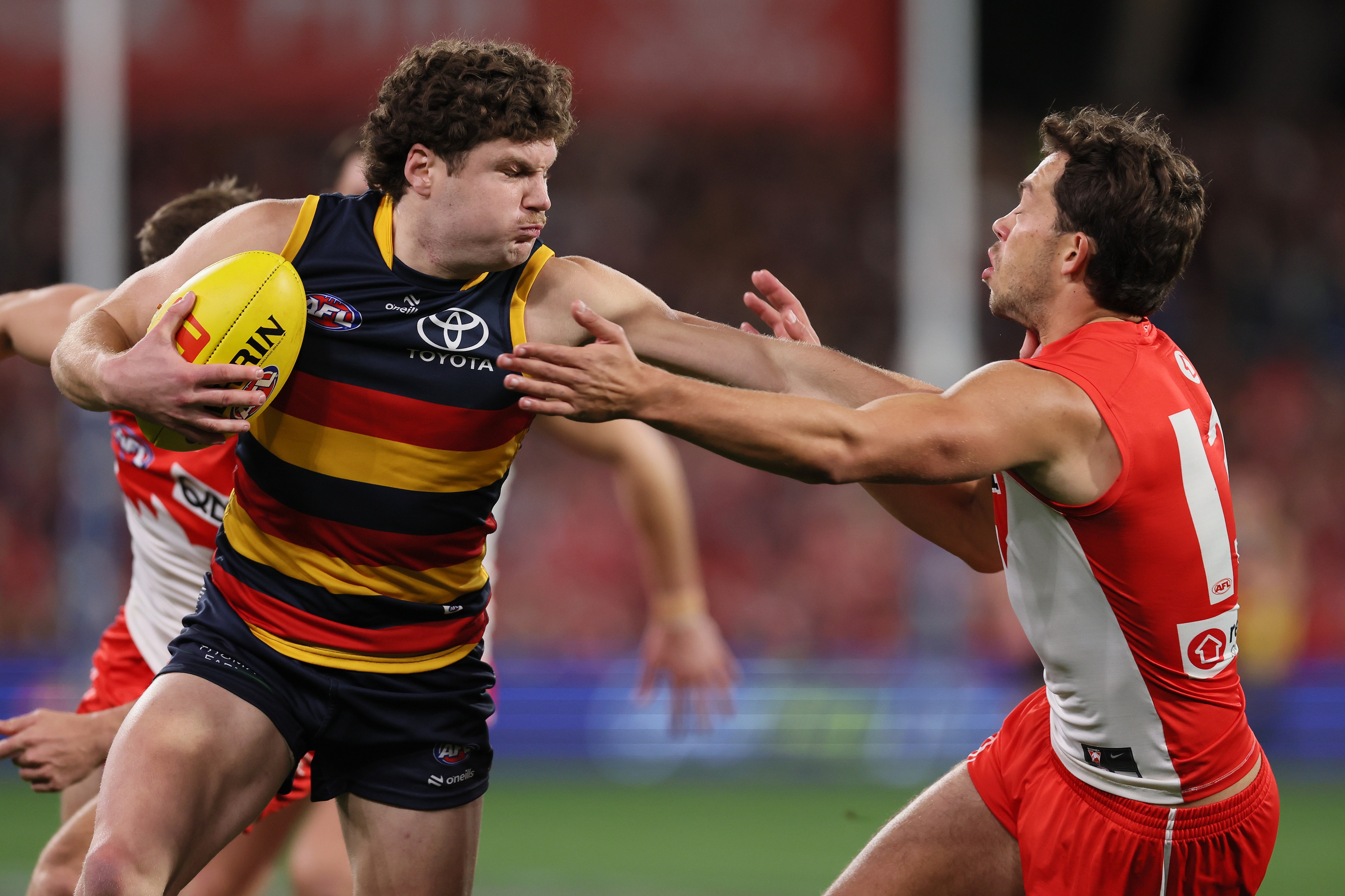 Crows midfielder, ruck not offered new contracts for 2026
