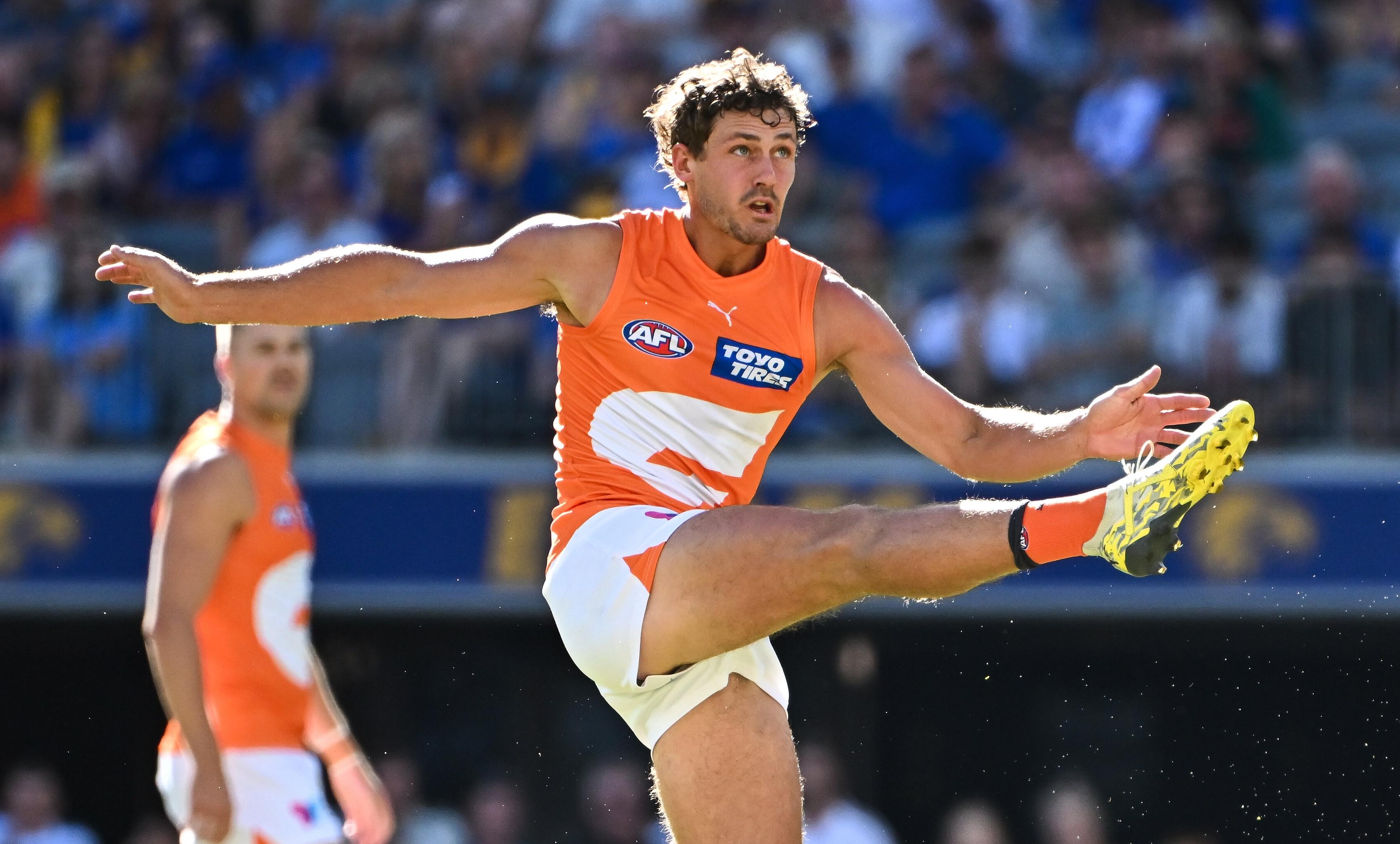 Collingwood bound: Giant makes free agency call