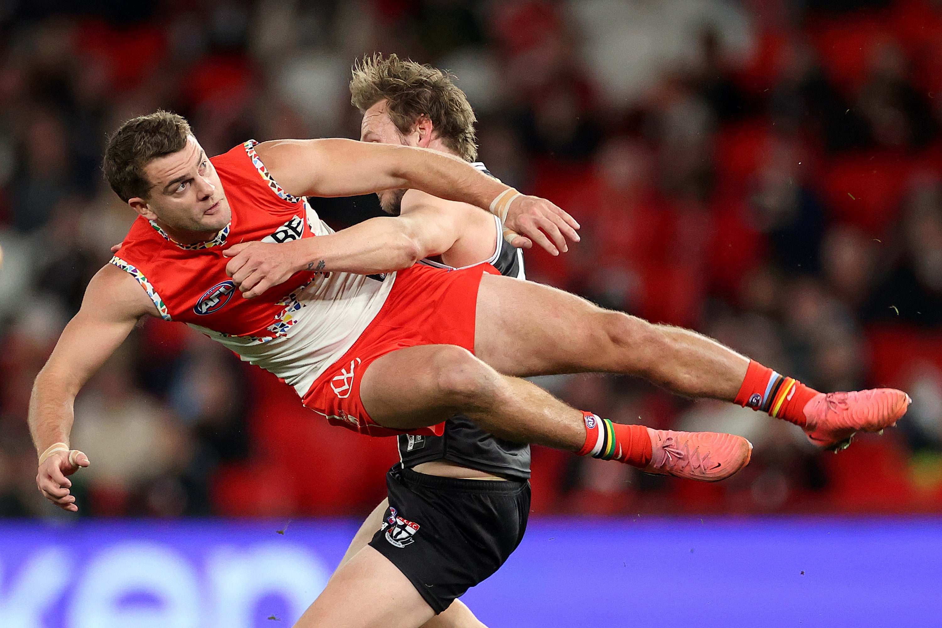 Final teams in for Saints v Swans, Lions v Crows. Follow it LIVE