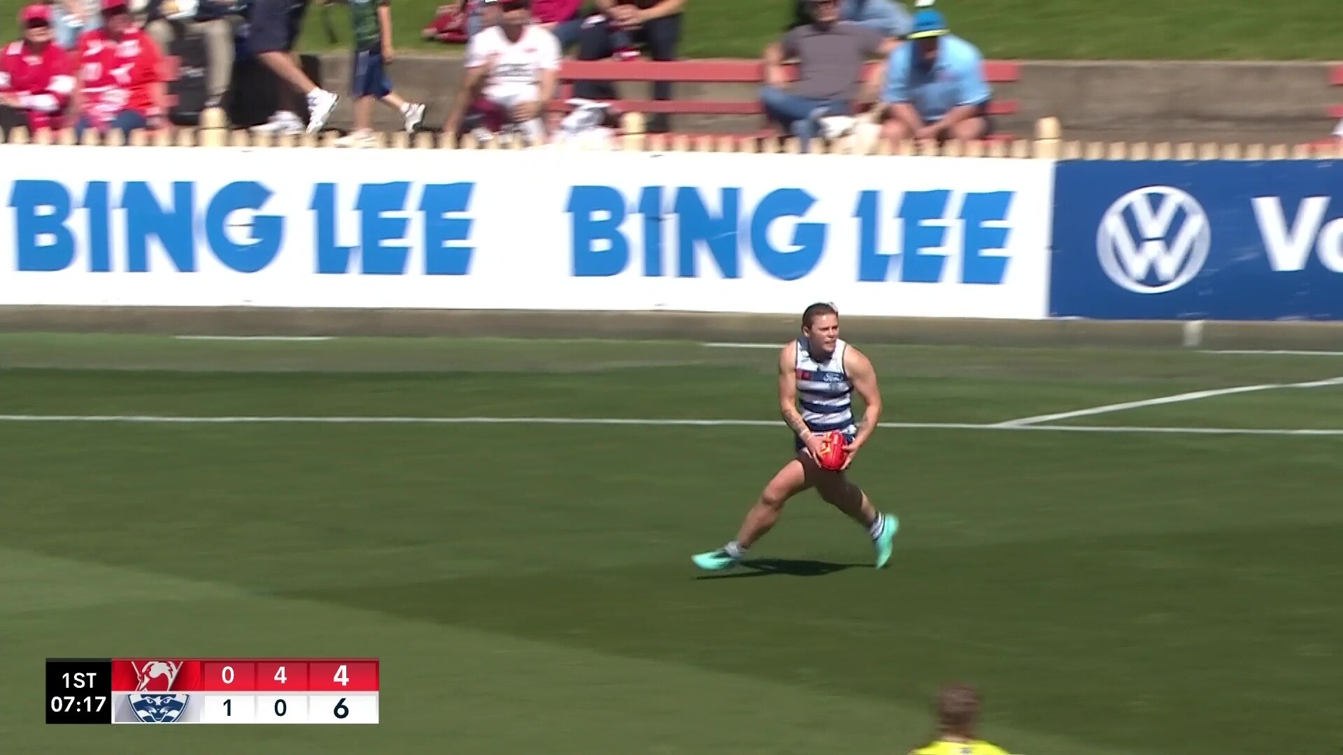 Chloe Scheer’s superb snap