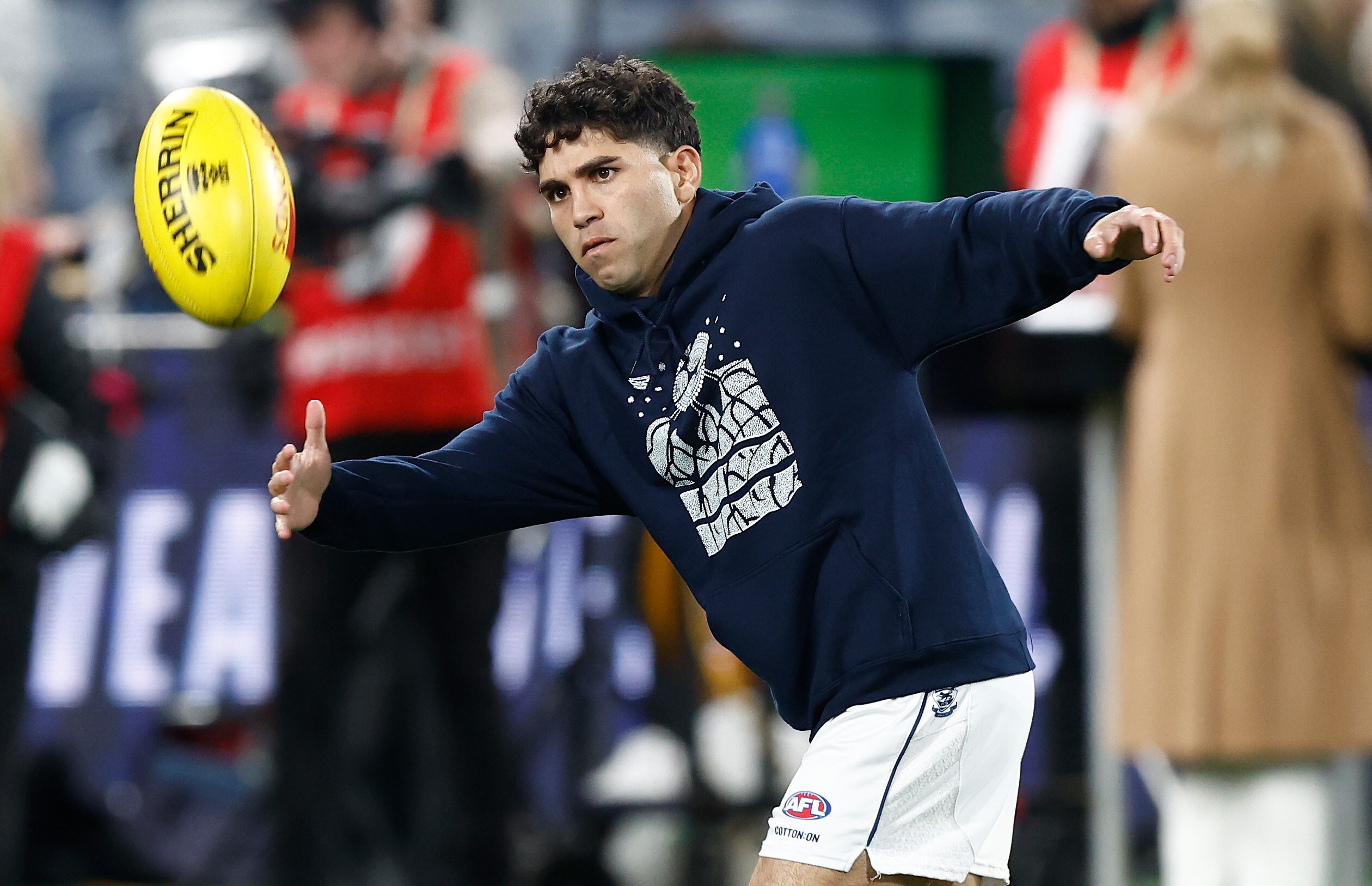 Dangerfield backs teammate Stengle after late-night 'error'