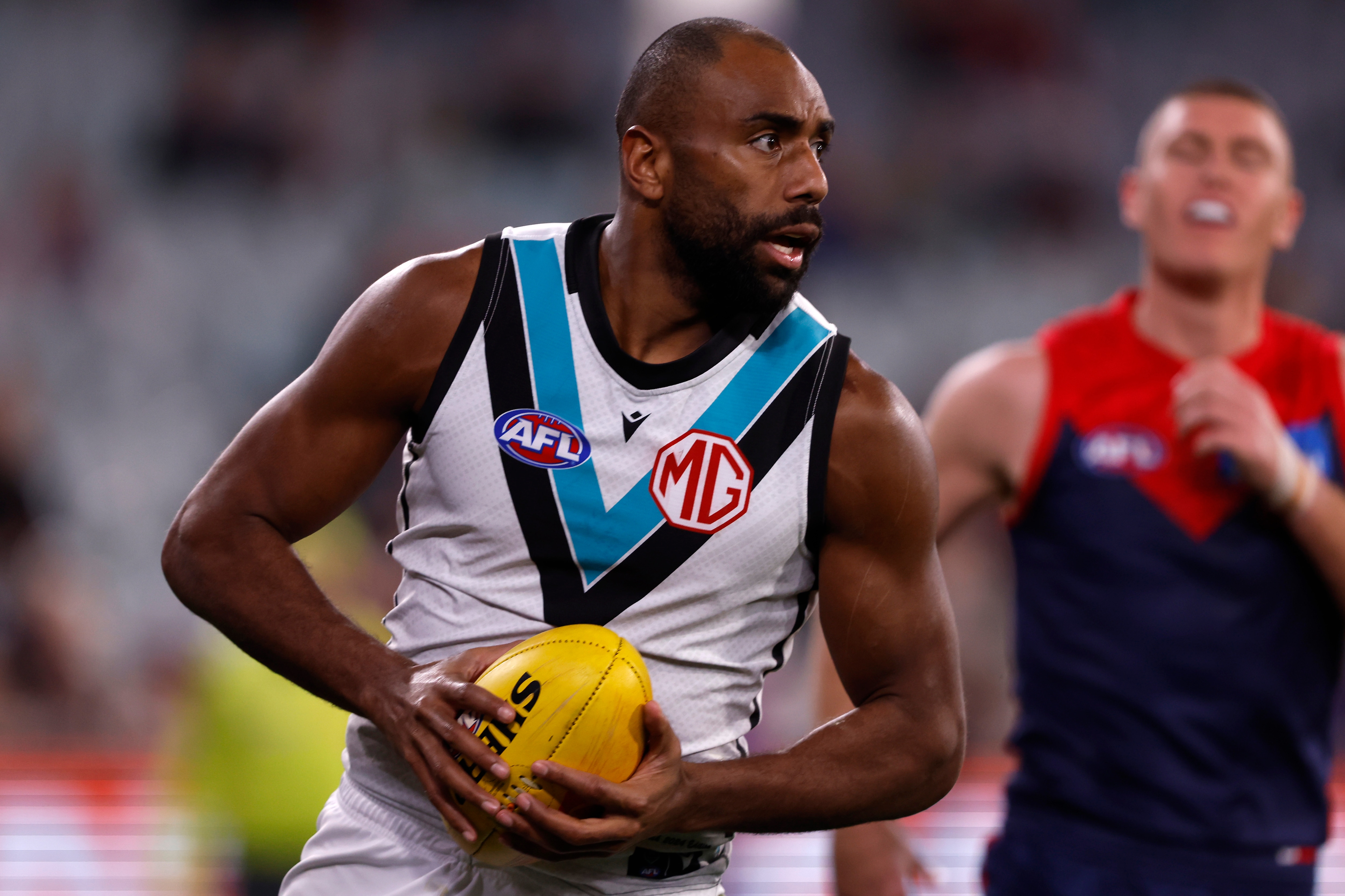 Another blow for Port as defender suffers knee injury