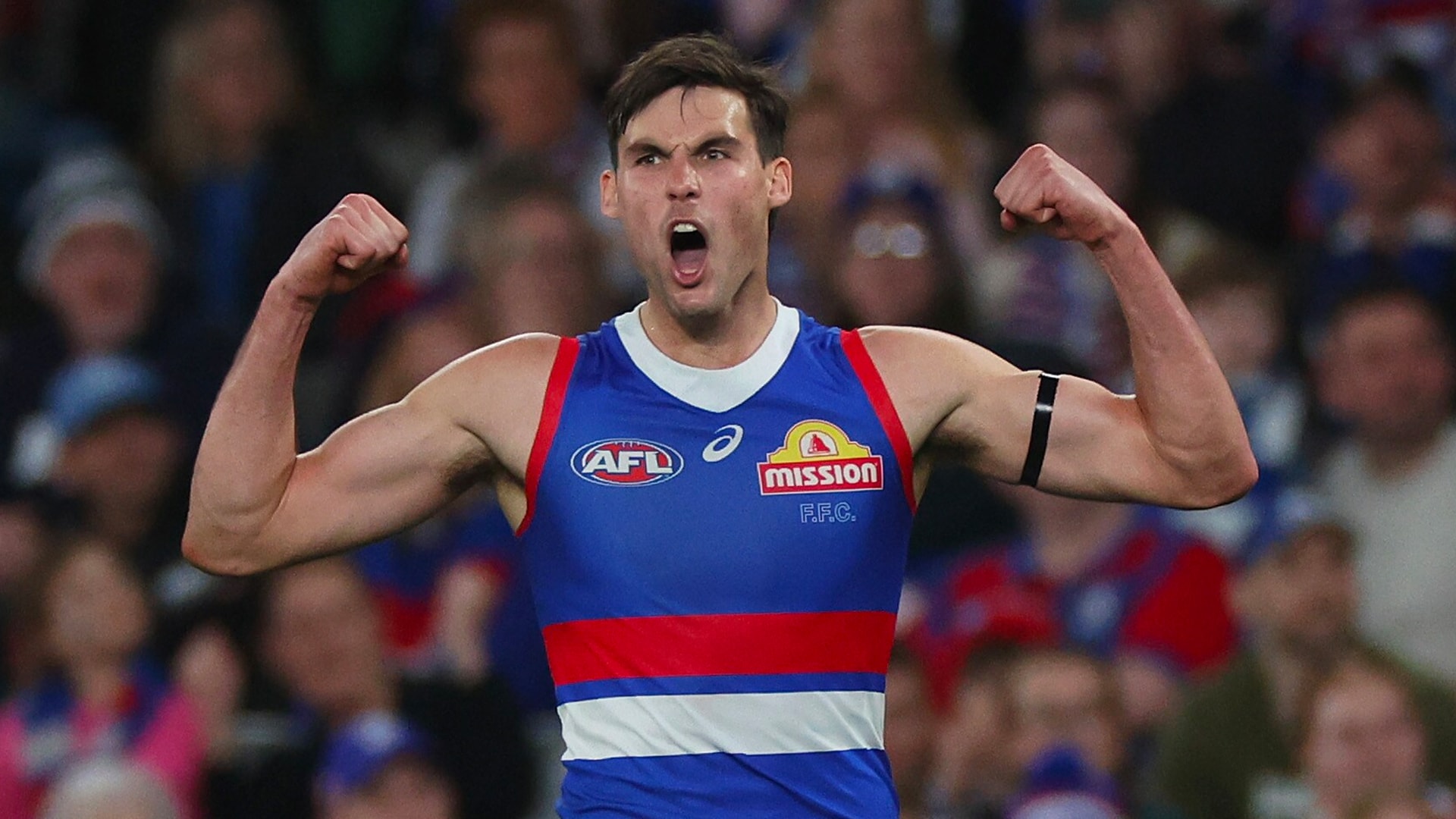 Darcy kicks seven as Dogs belt Roos to close in on finals