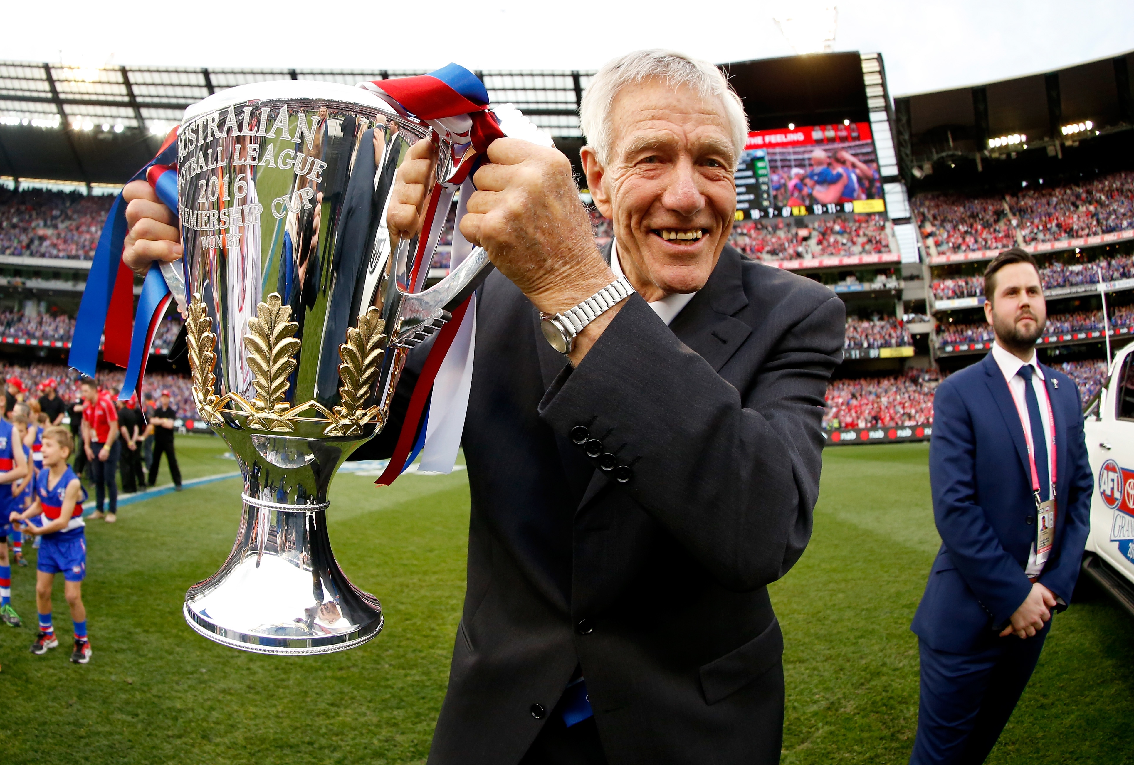 'Gentleman John': Bulldogs club great dies, aged 85