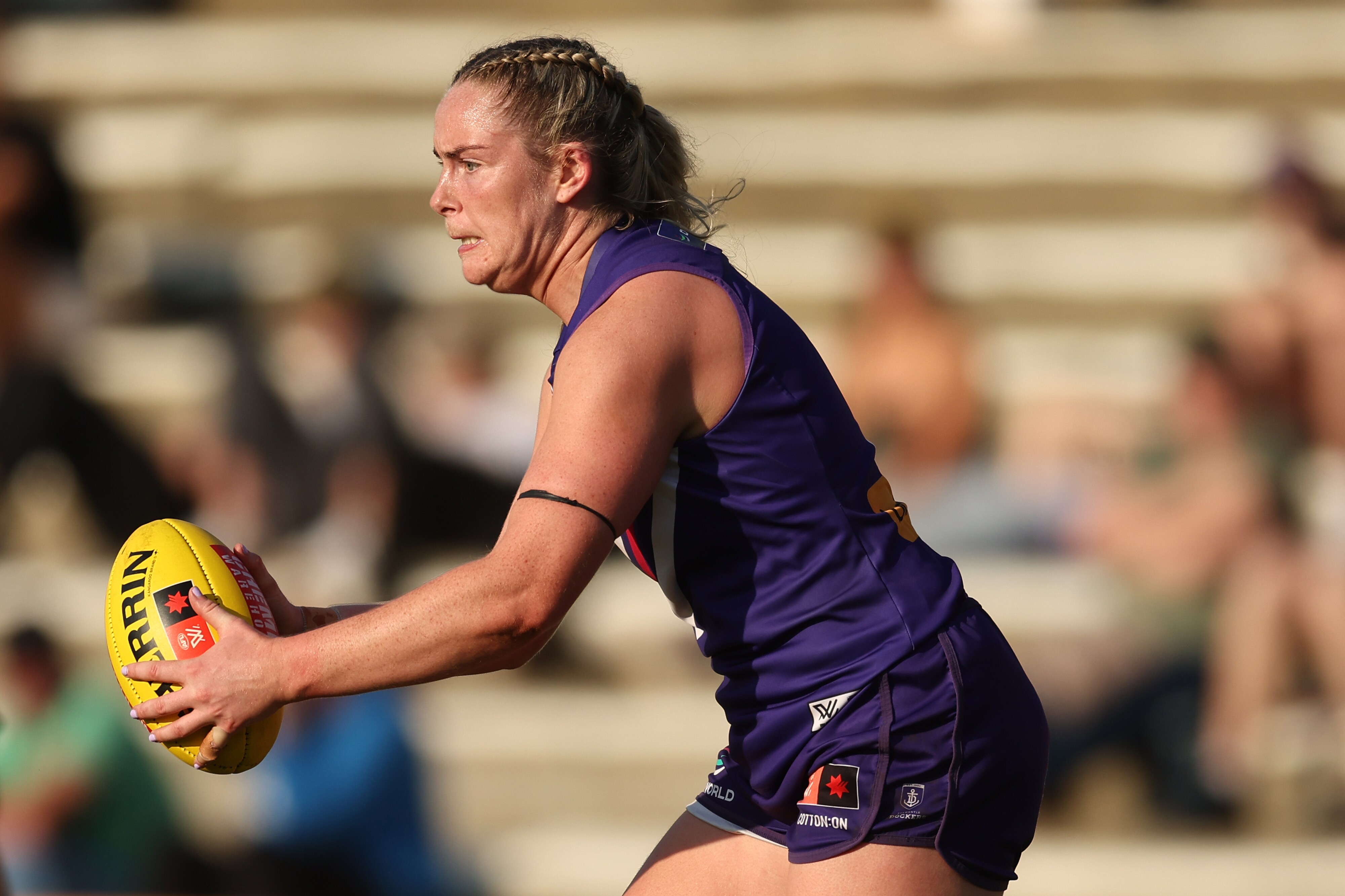 Irish Docker to miss crunch clash with Power. LIVE from 4.05pm AEST