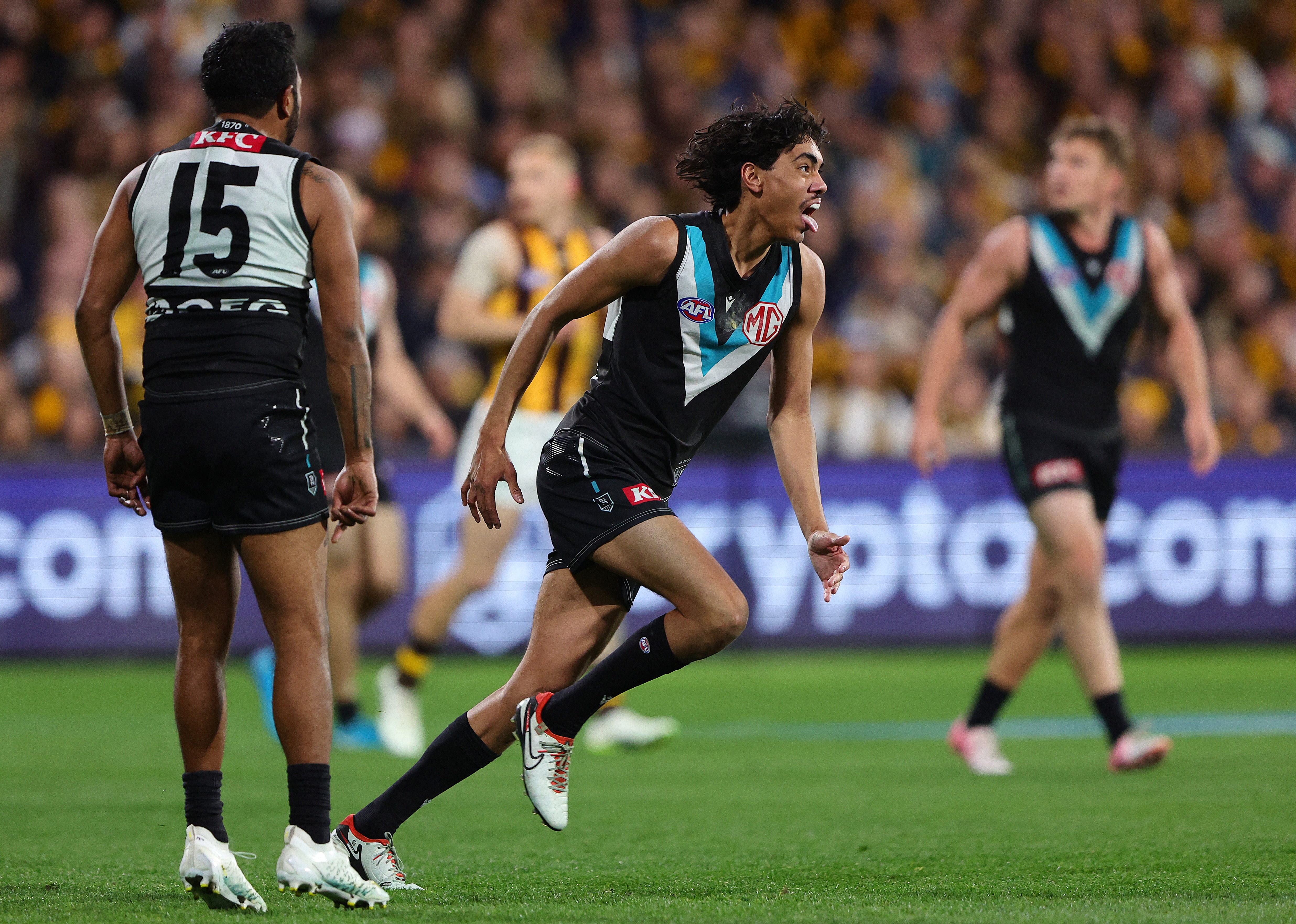 Gary Ayres Award: Port young gun polls perfect 10, Hawk into lead