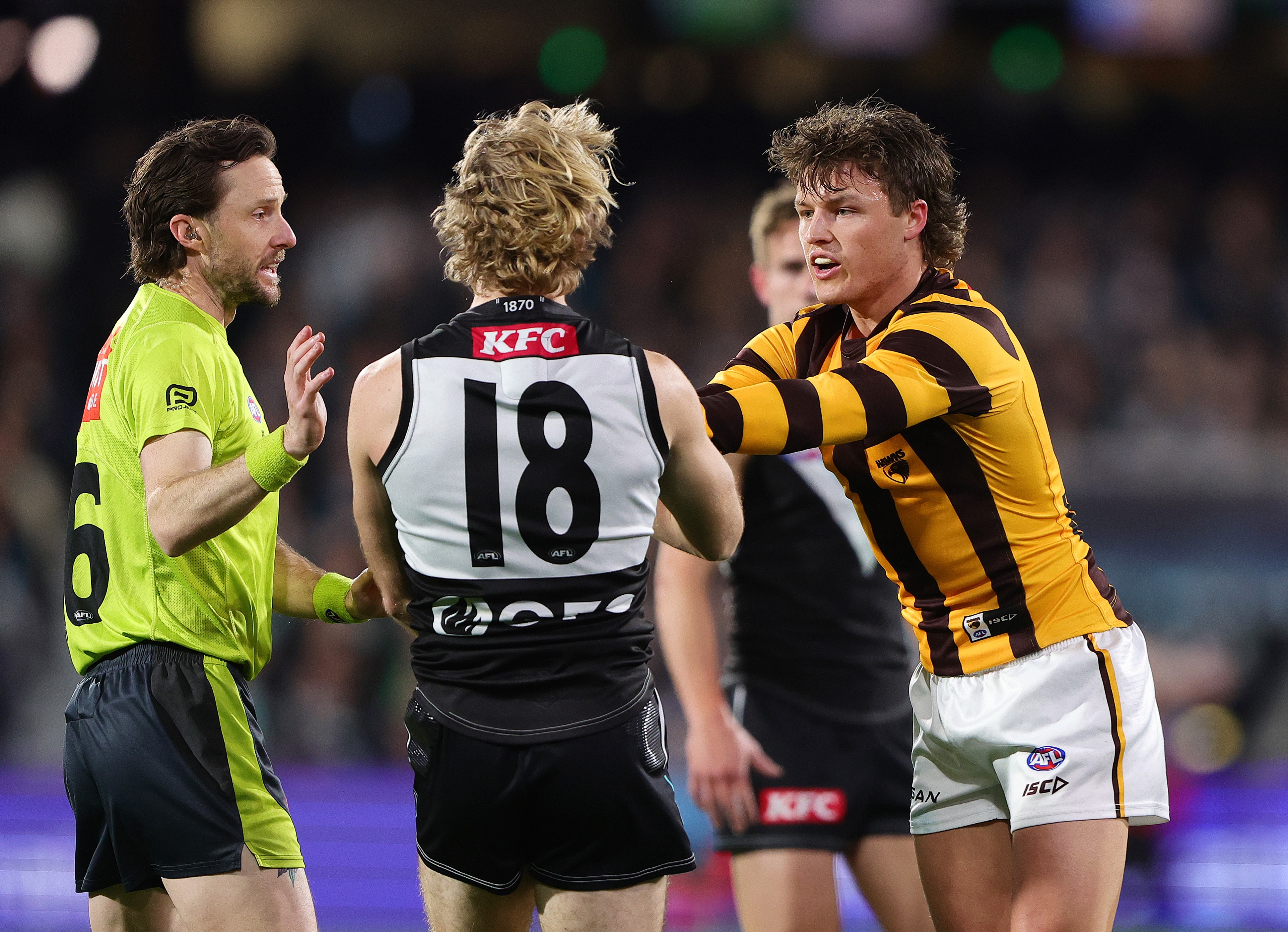 GATHER ROUND FIXTURE: Hawks, Power in huge finish