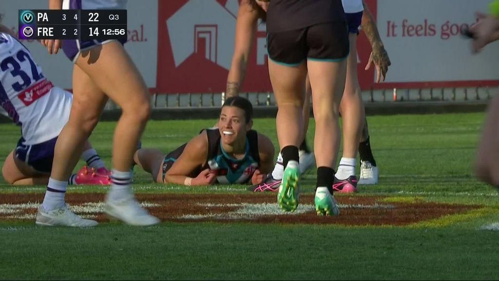 Tough Teakle grits teeth with timely turner