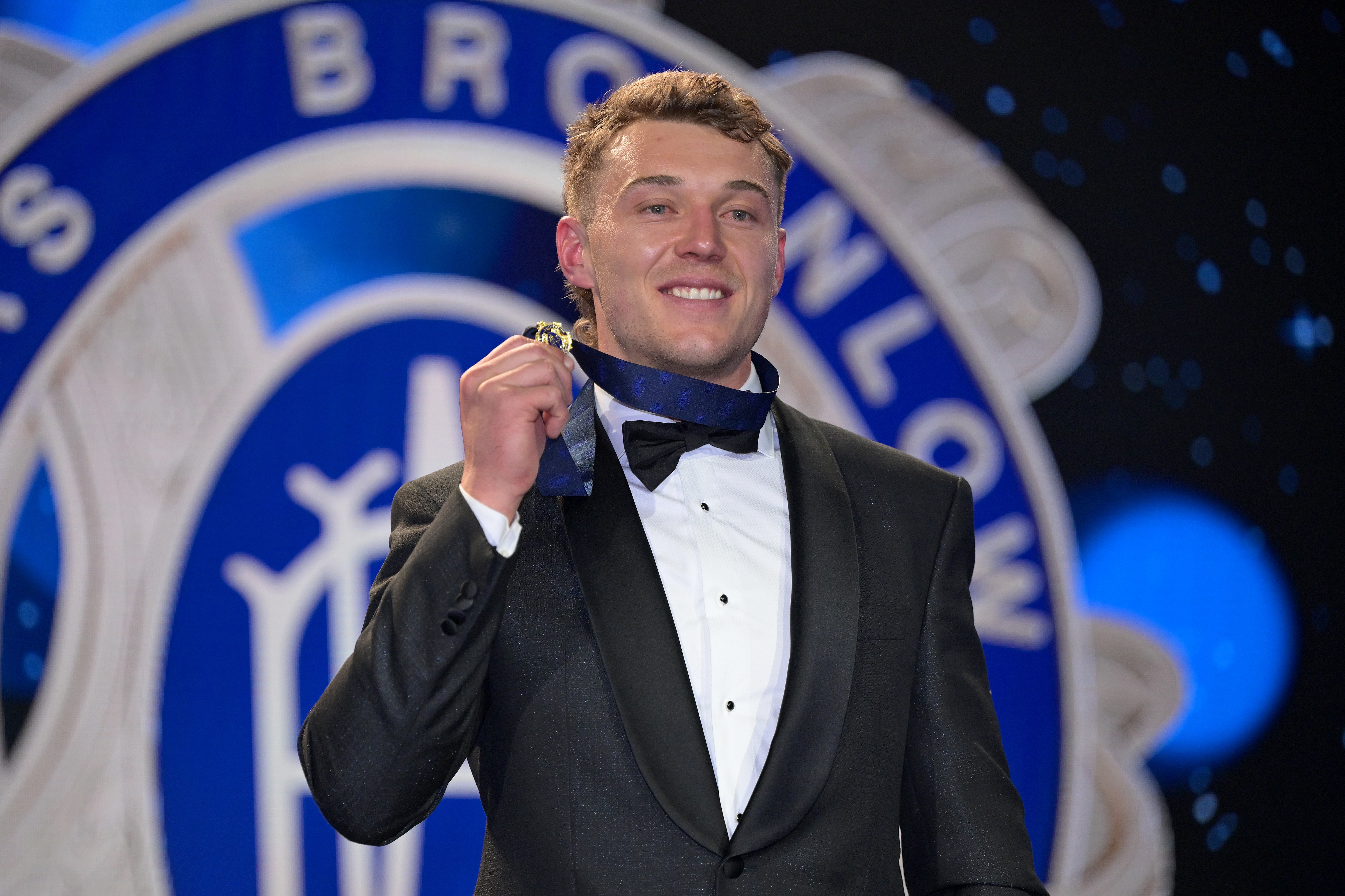 Record smashed! Cripps storms to second Brownlow win