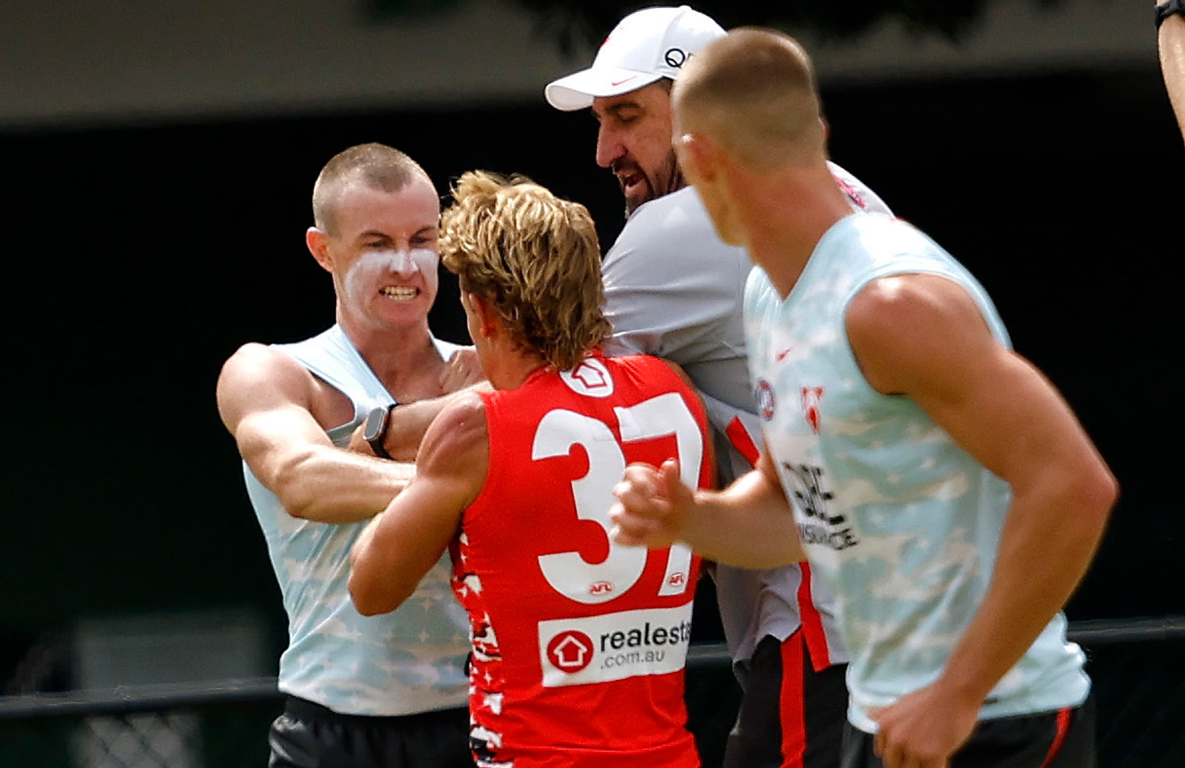 GALLERY: Mum has her say after Warner brothers' training stoush