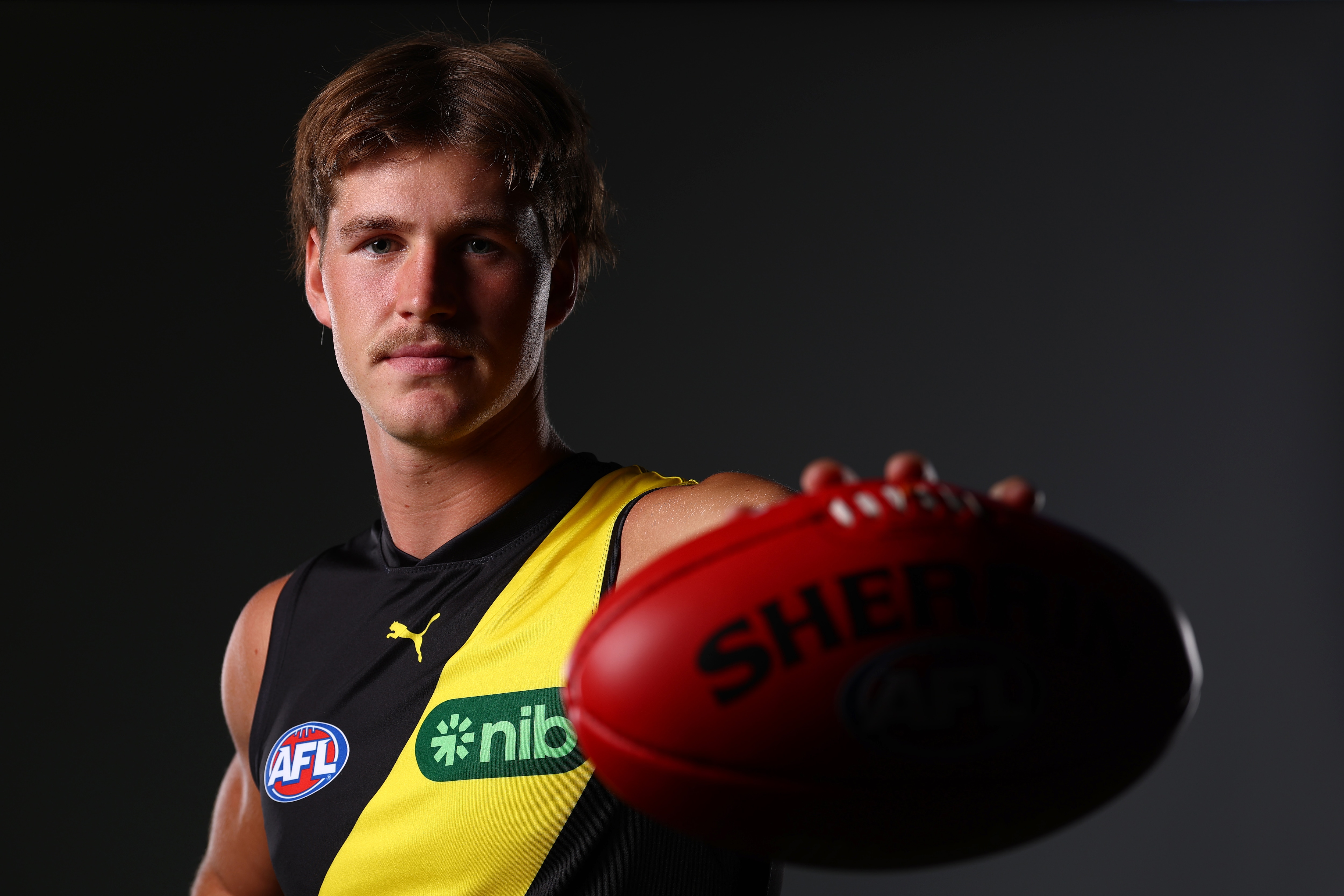 Tigers to debut young tall as Lynch replacement