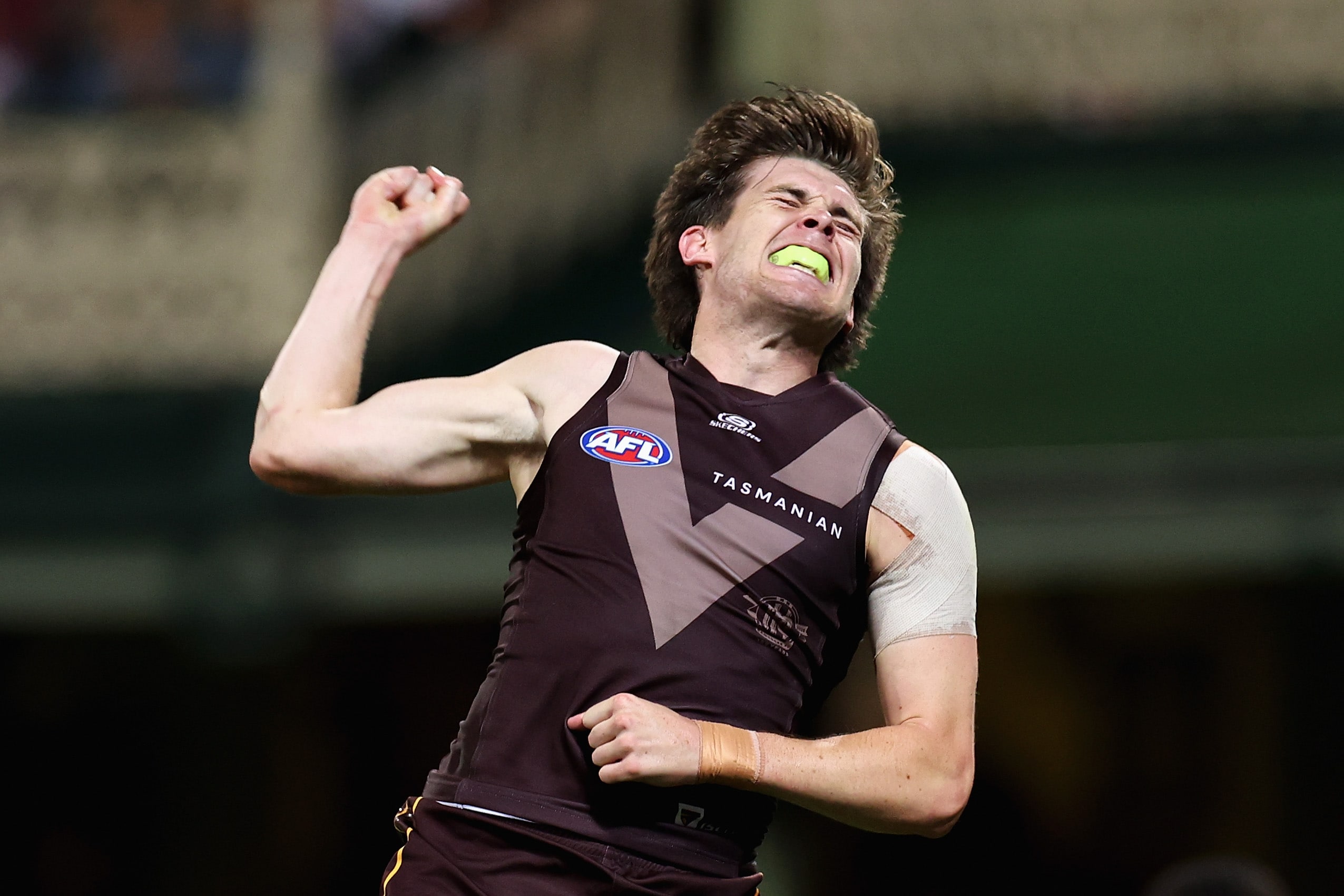 Day stars as Hollywood Hawks blast past Swans in season opener