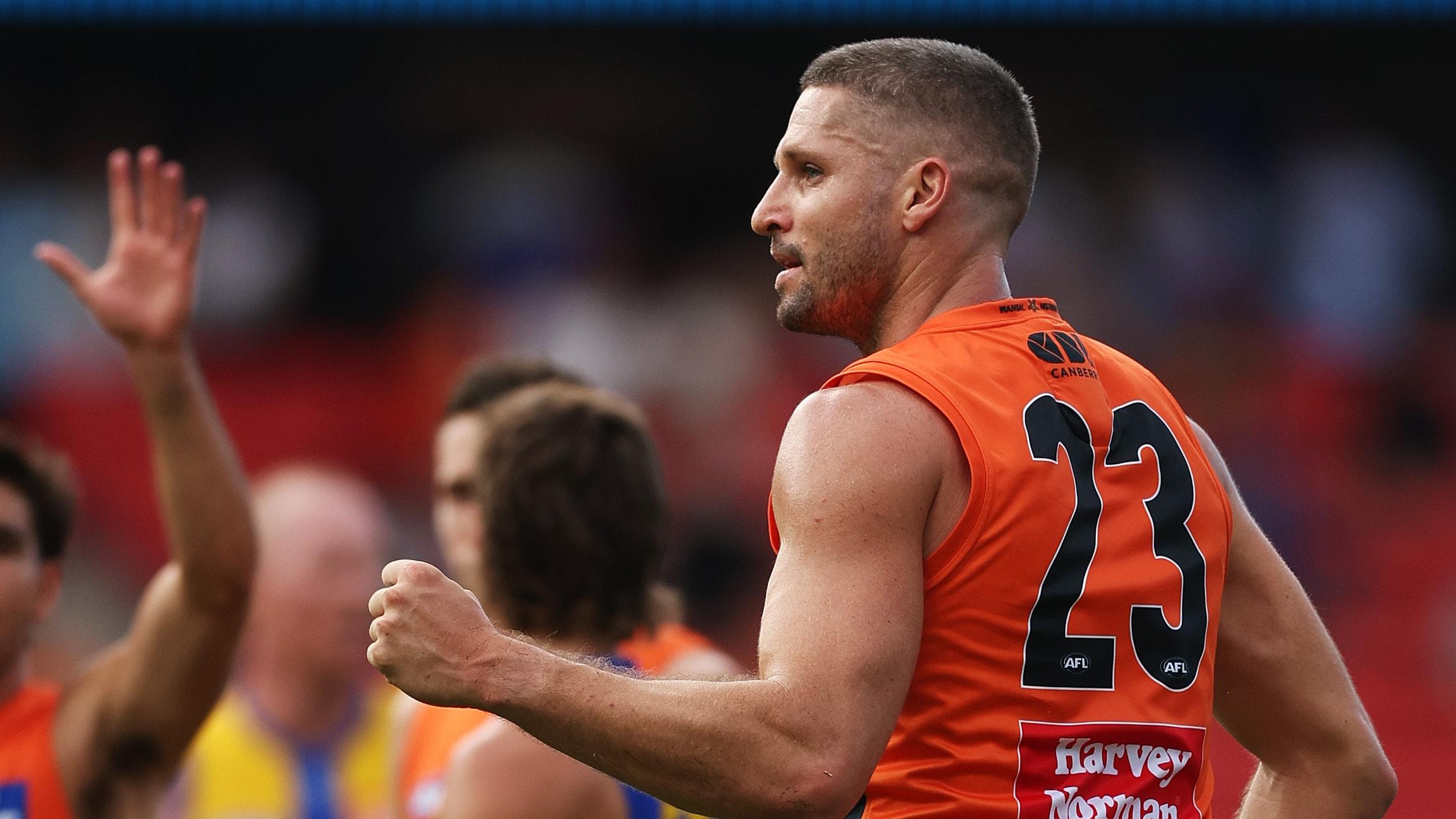 Hogan dominates with nine goals as Giants thrash Eagles
