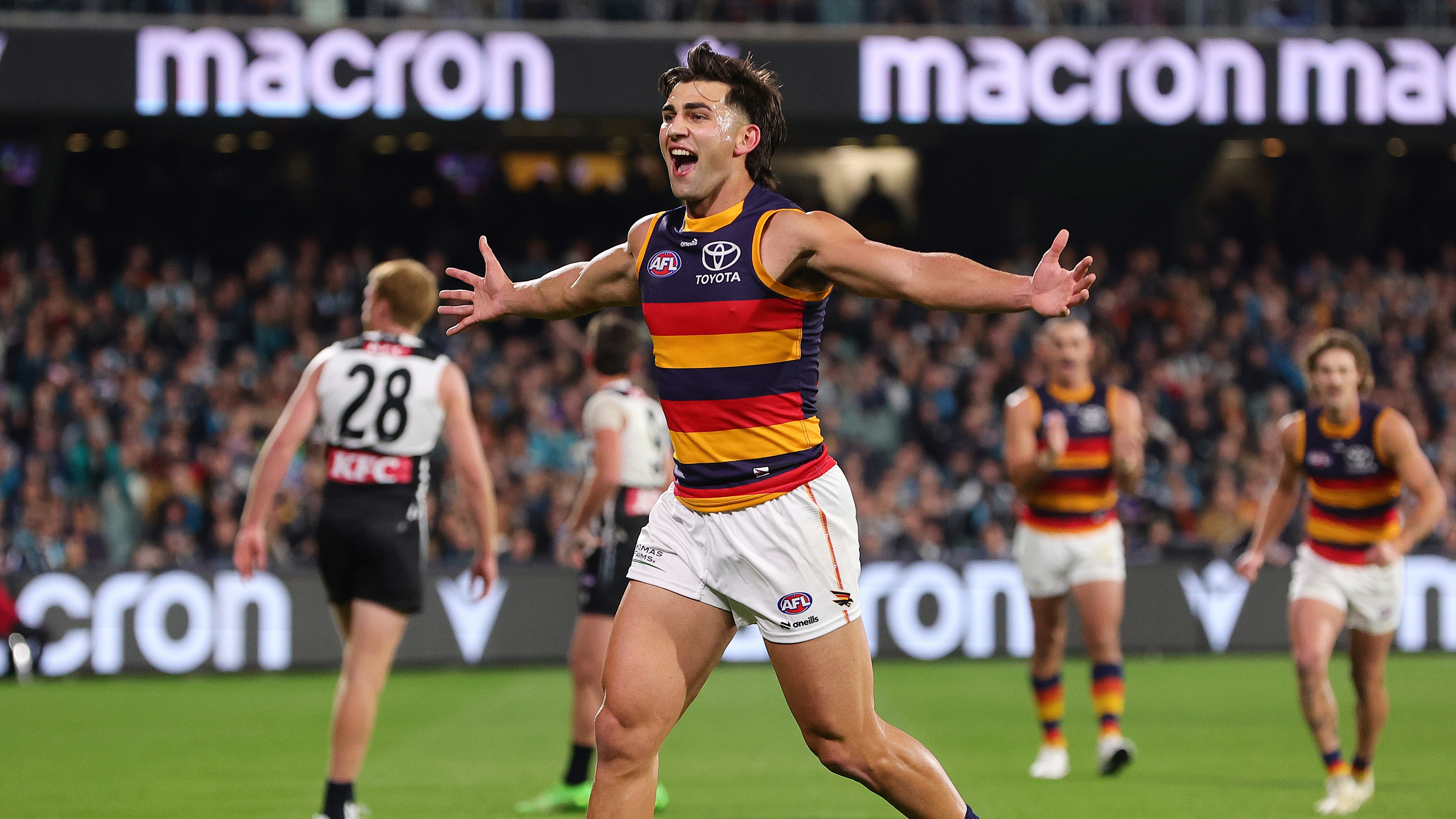 A Showdown as good as any: Crows hold off Power in a classic