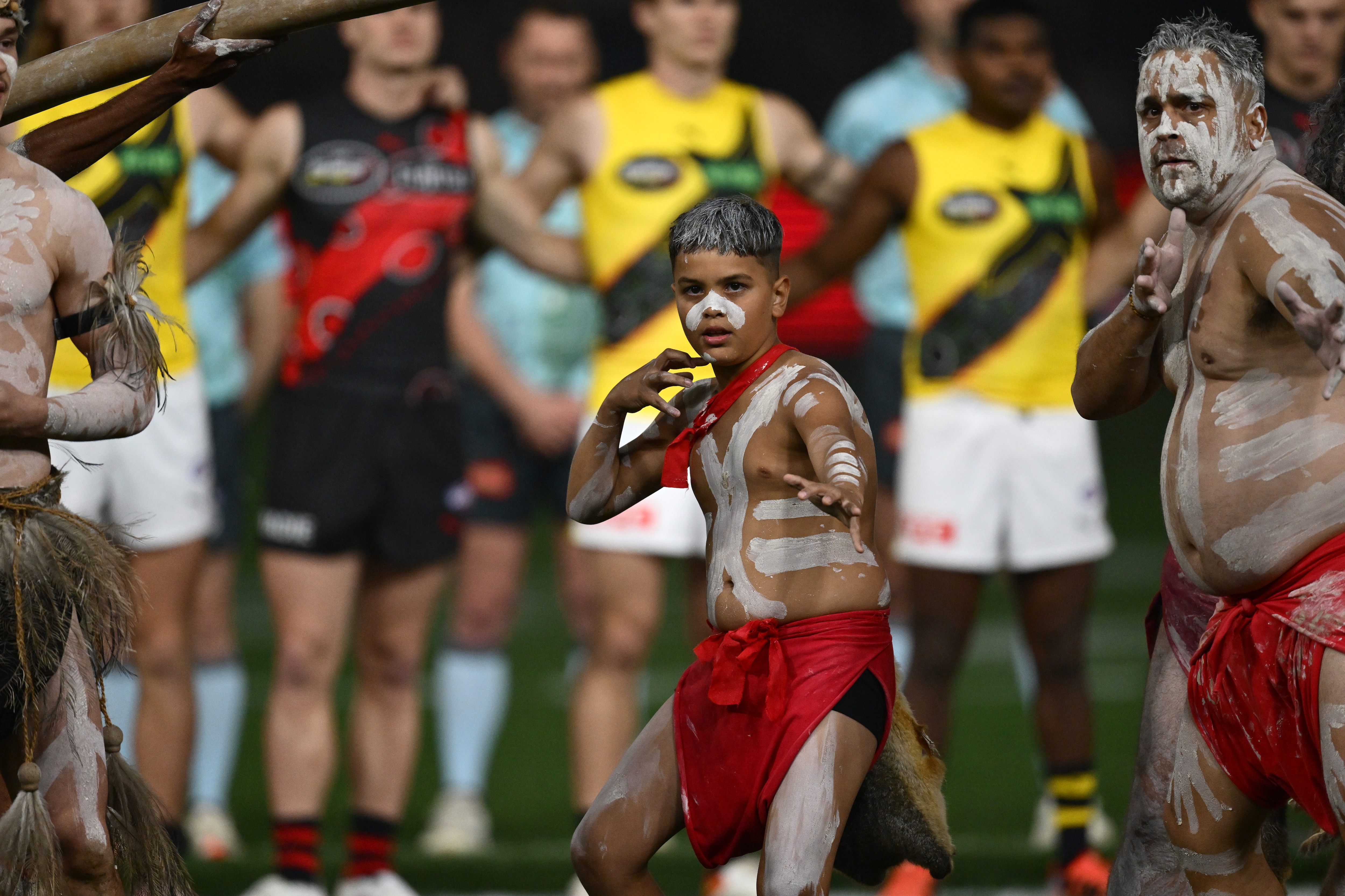 Bombers, Tigers meet in Dreamtime at the ‘G. LIVE from 7.40pm AEST