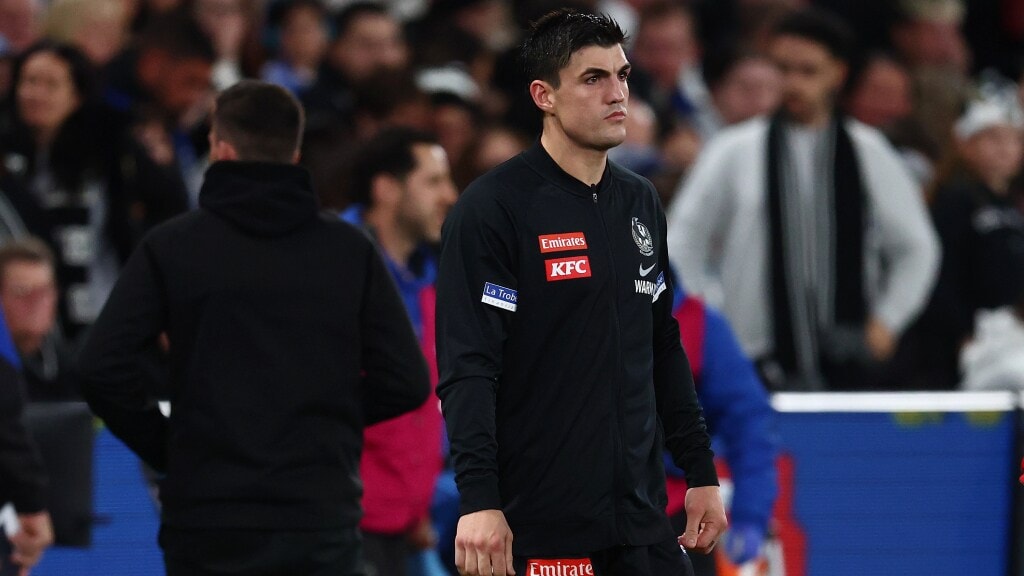 Magpie wounded: Major Maynard blow