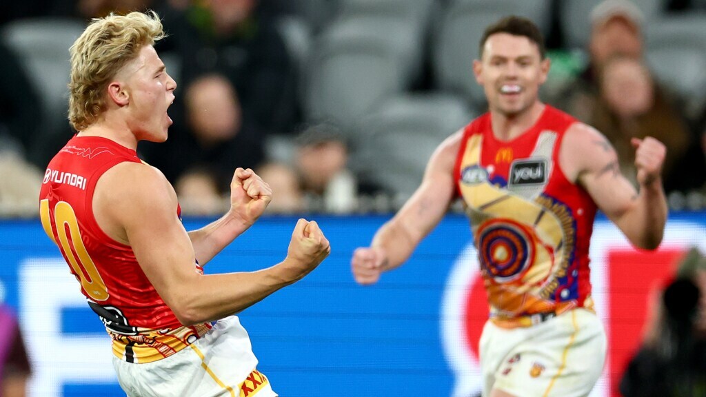 Levi lights it up with touch of sweet candy