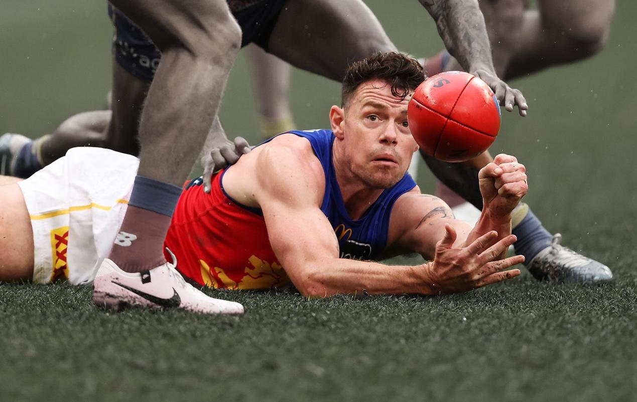 The Swans legend who helped Lachie Neale become the AFL's Mr Clean