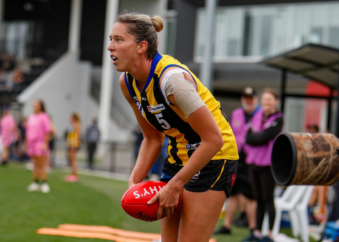 Cats sign Fowler to AFLW squad