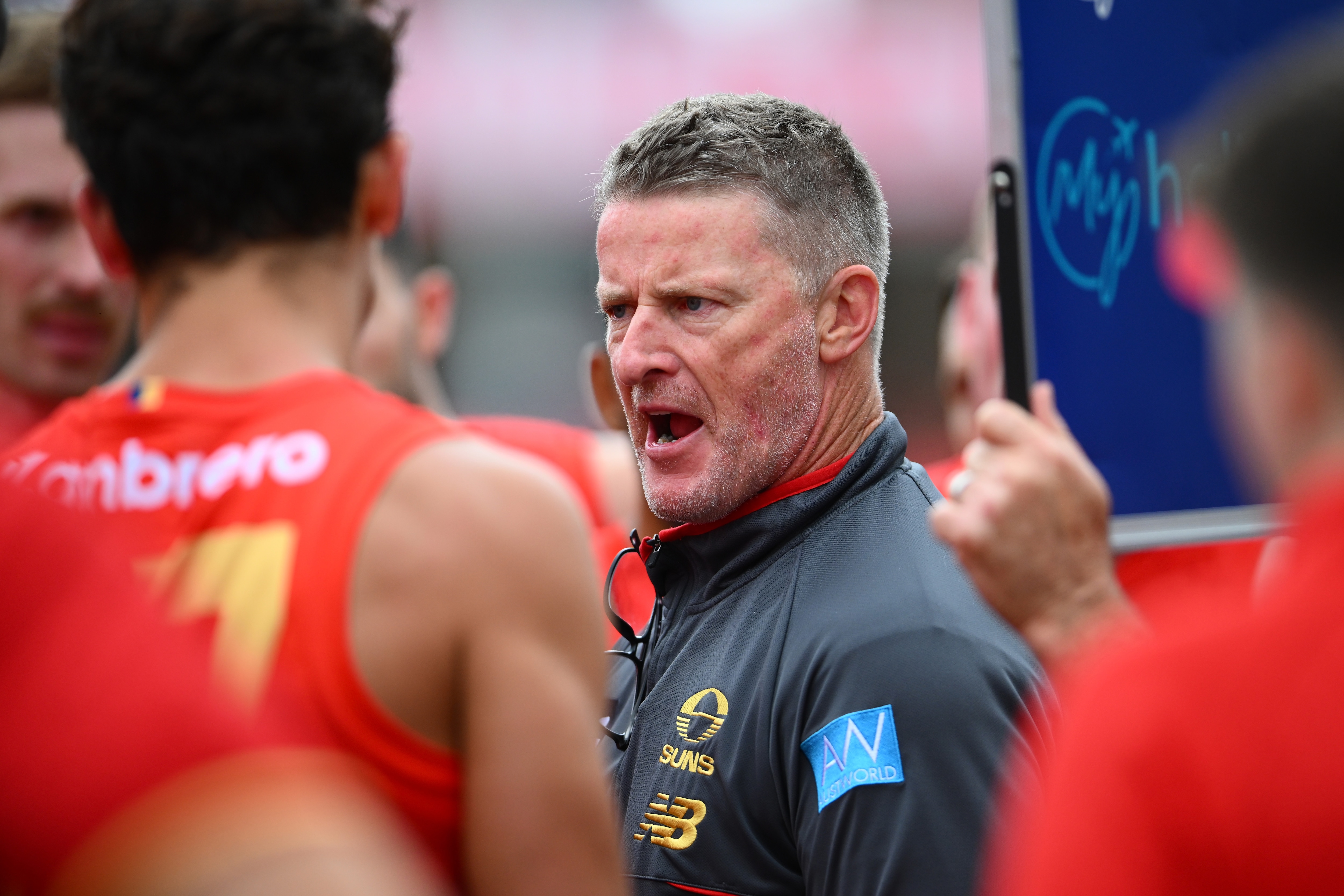 Hardwick suggests centre bounce be scrapped in 'rant' about AFL crackdown