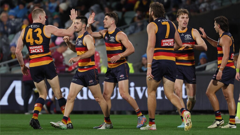 Keays unlocks the door as Crows fans finally roar
