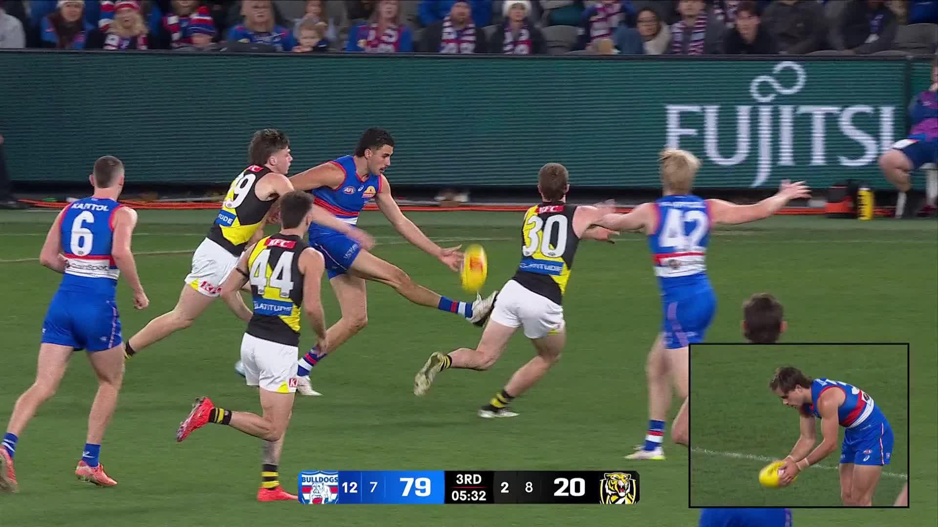 'Like a circus trick': Young Bulldog's freakish assist