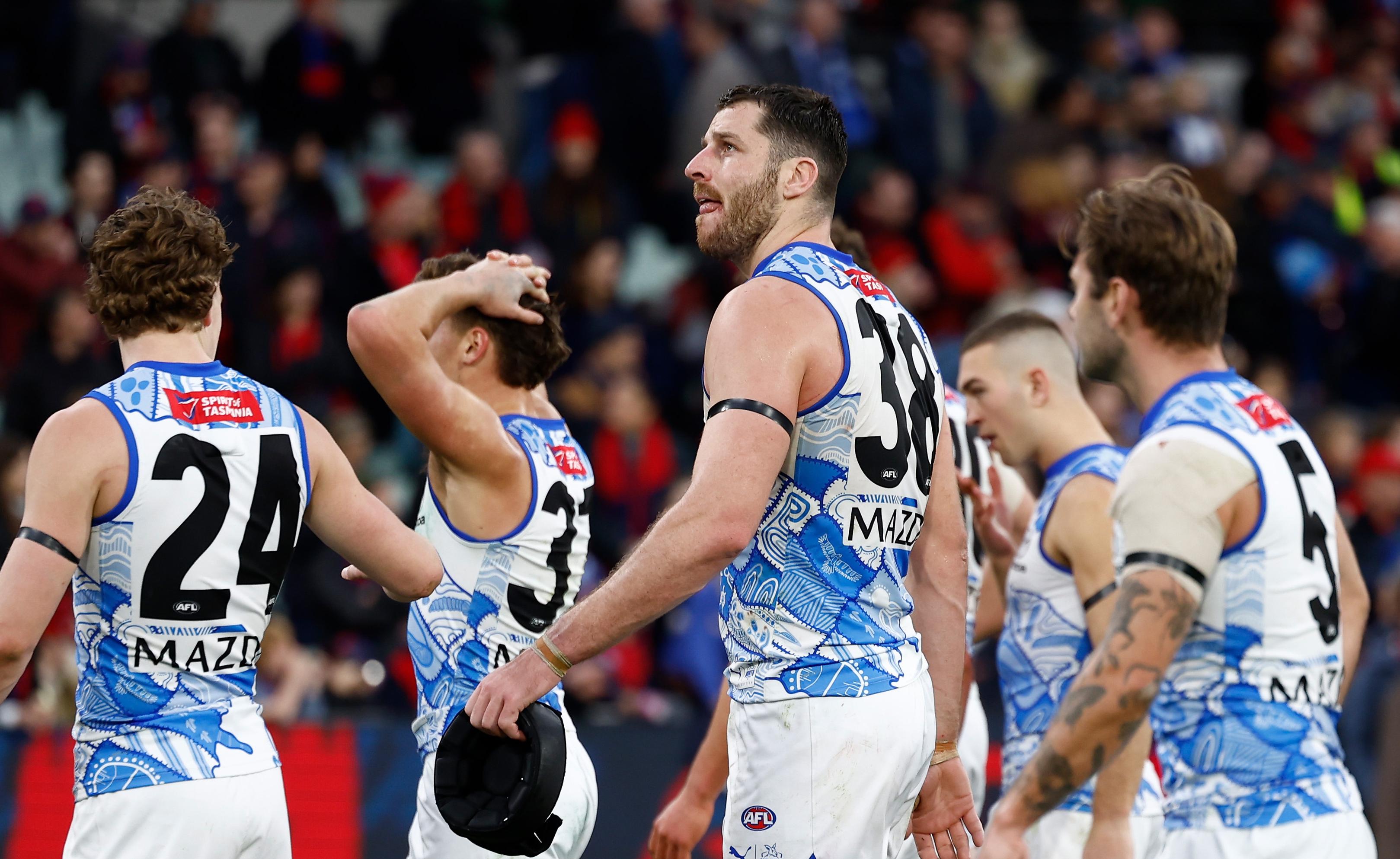 Eva nude pic open the door to find the lady appears