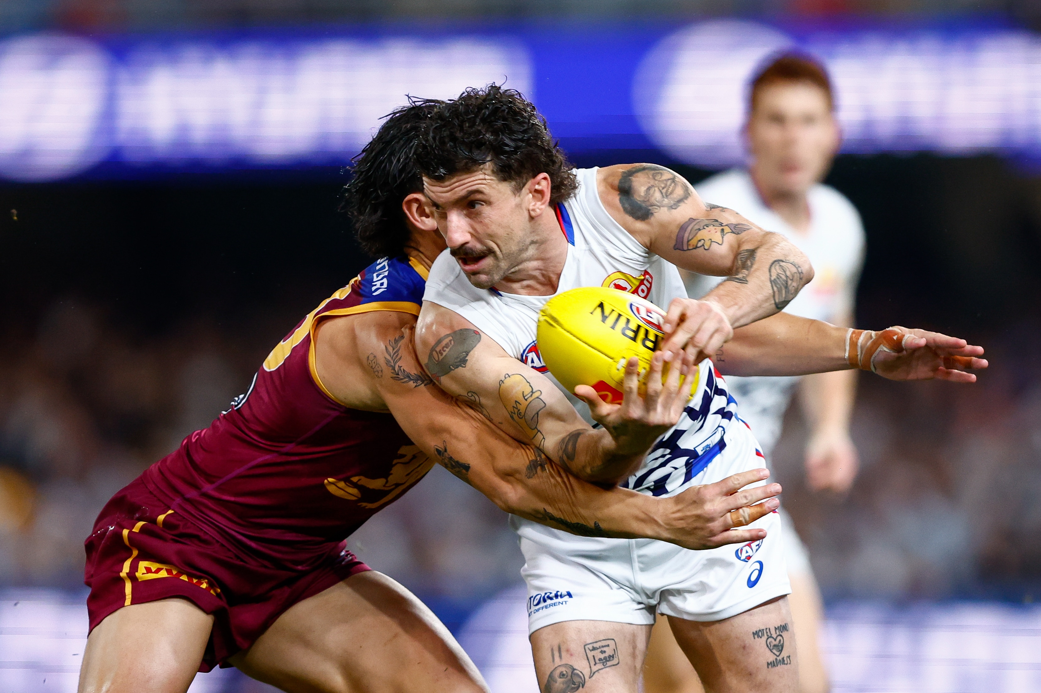 Xxx lips lisa is dainty with a fantastic butt, extended