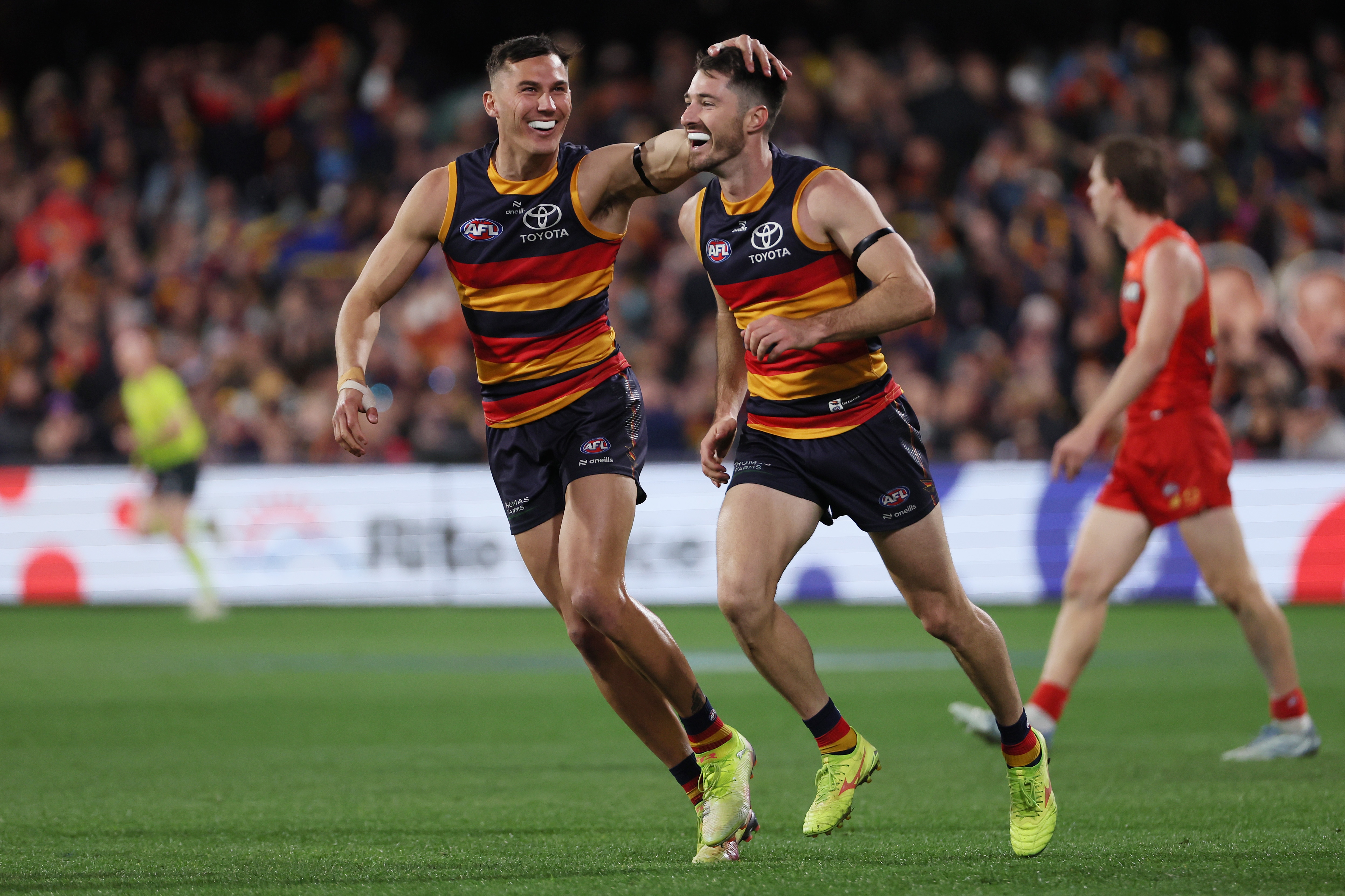 Crows bring down Suns to consolidate top-four spot