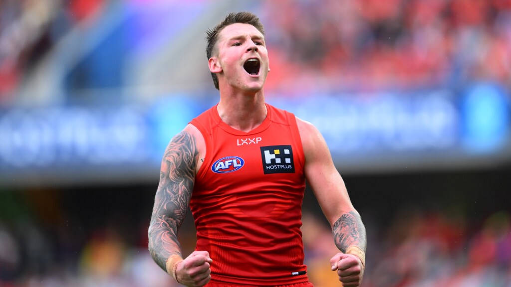 Humphrey hammers home rocket as Suns run wild