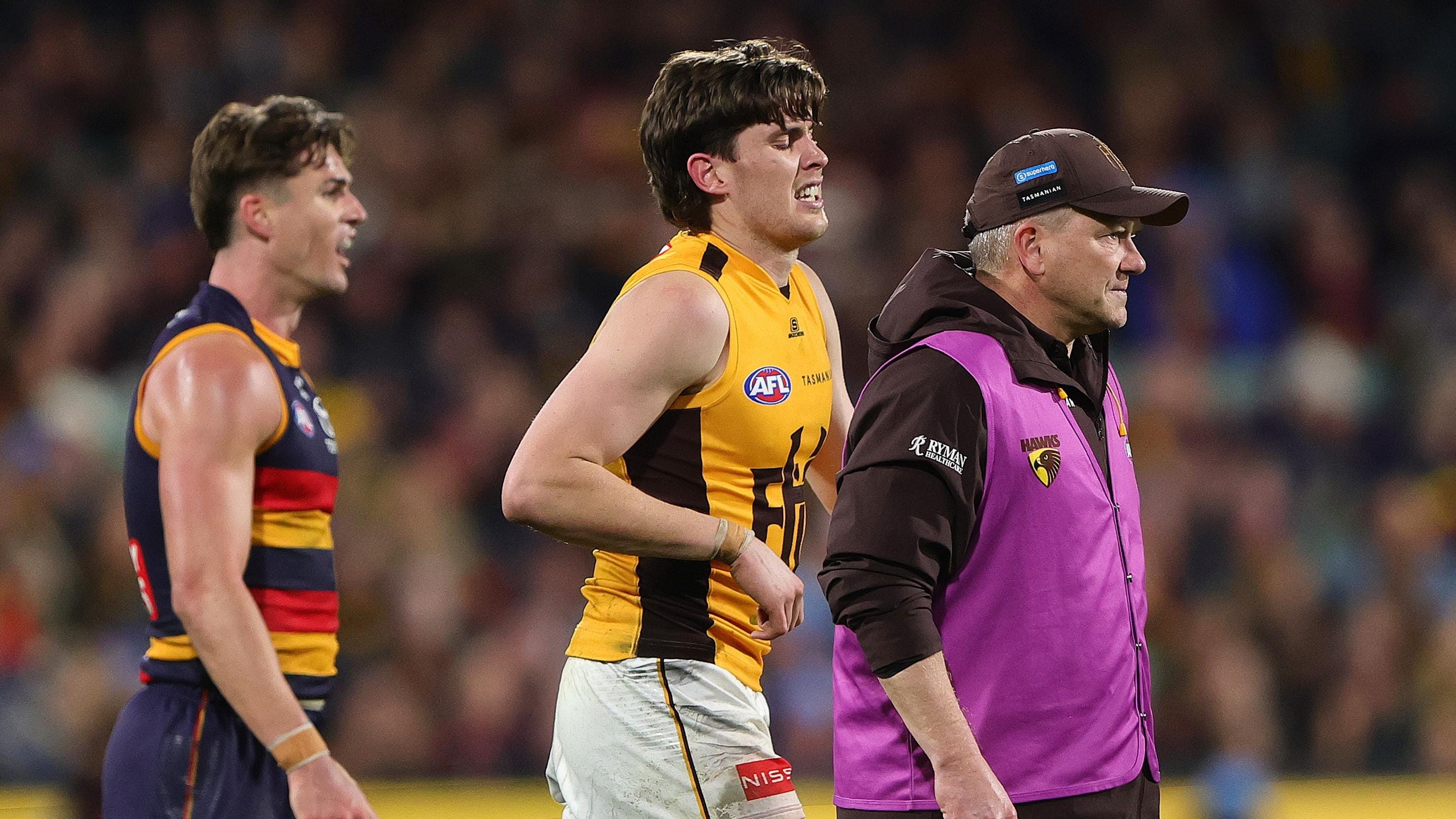 Hawks draw inspiration from gun Giant in star's injury setback