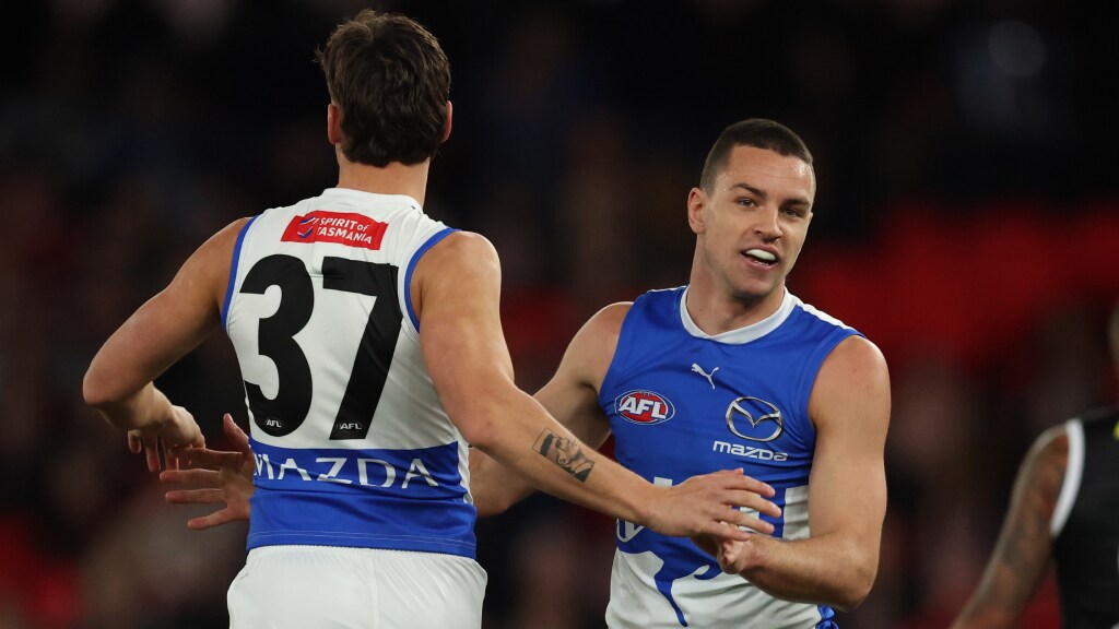 LDU burns them and curls early gem to get North rolling