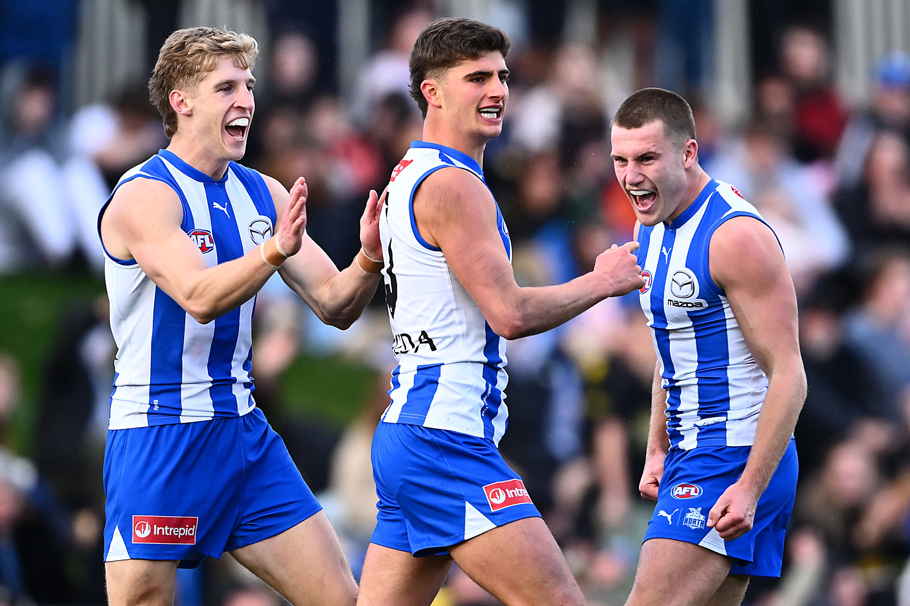 'That's crazy': Roos gun in disbelief after equalling all-time disposal ...