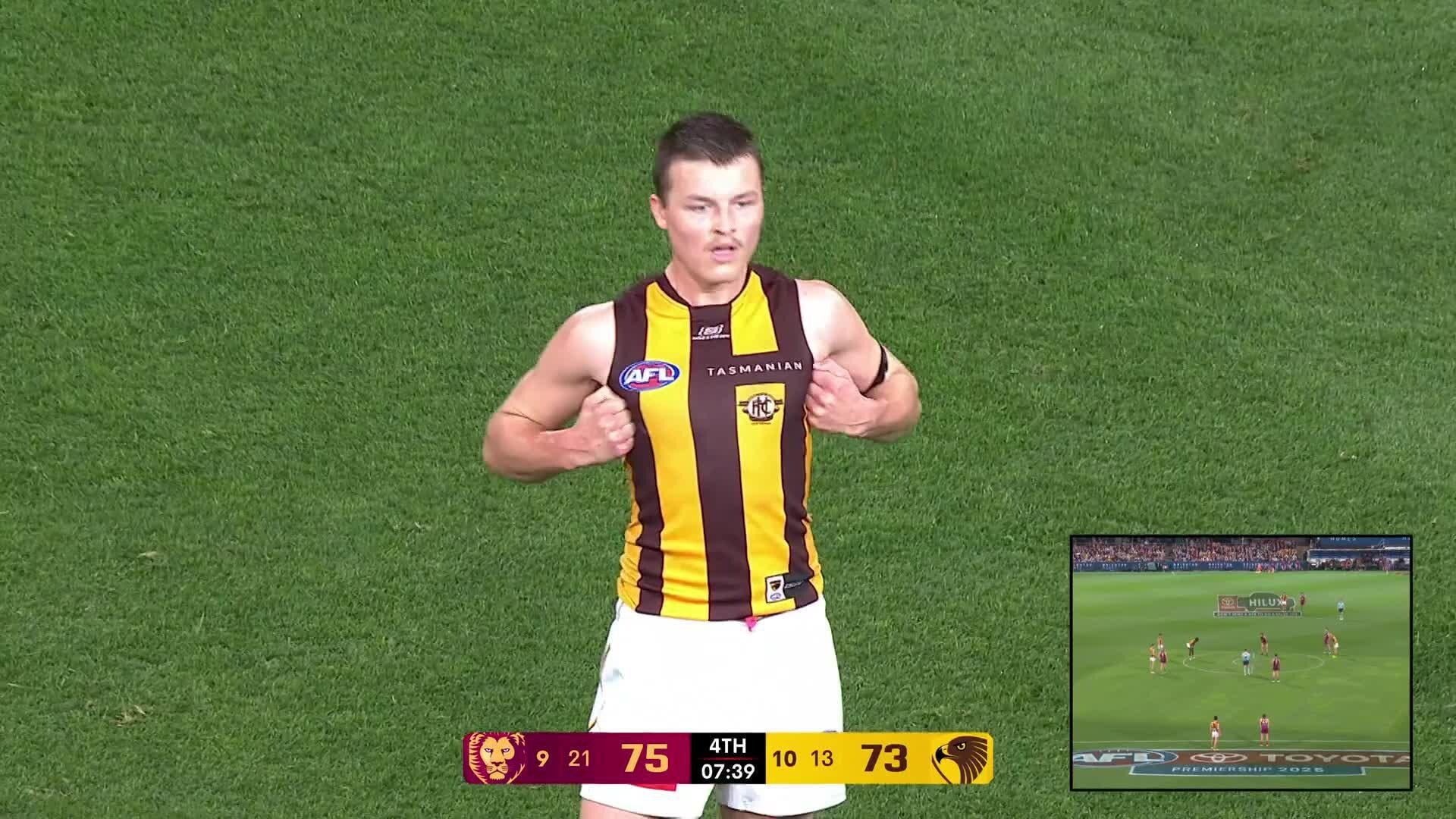 Hawks hero arrives as Ginnivan channels Superman