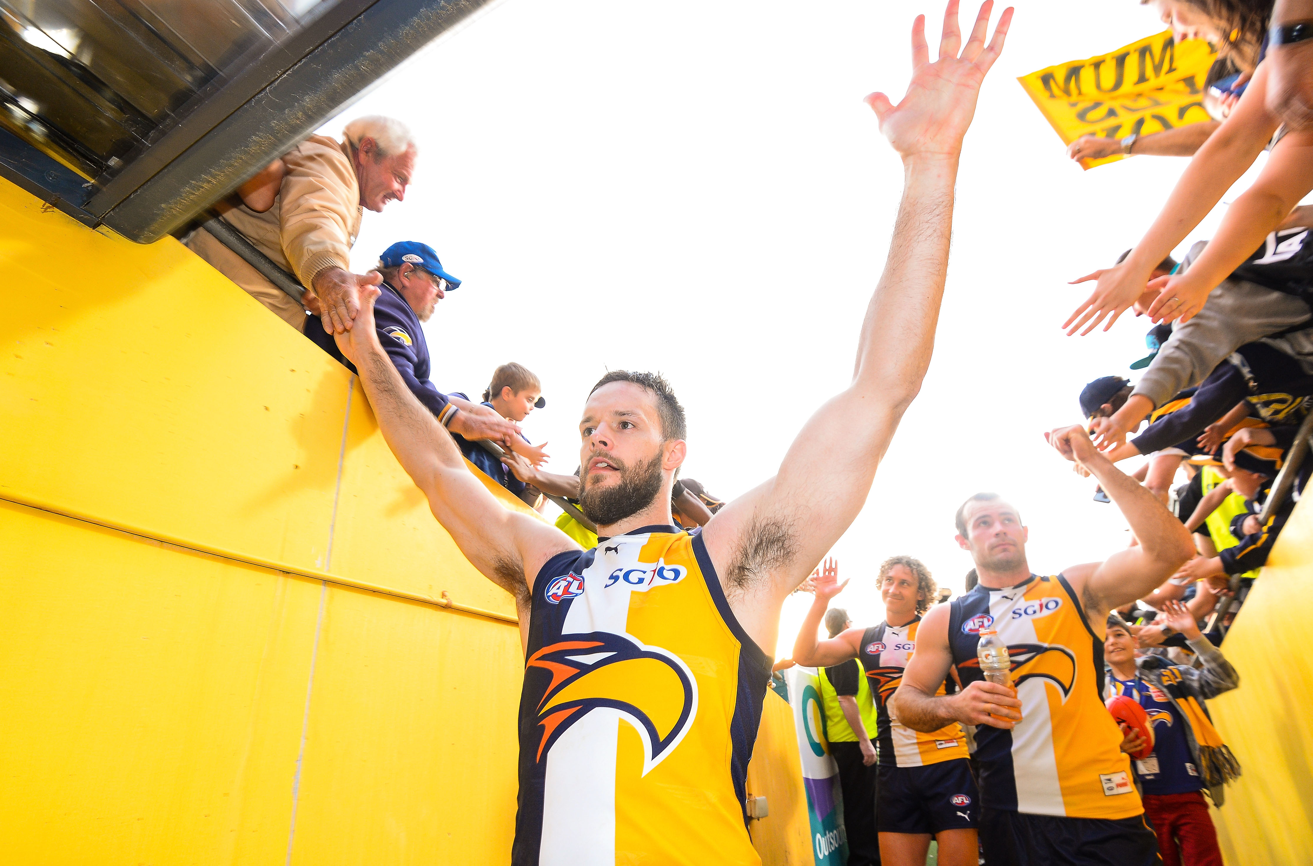 'A step forward': Former Eagles player opens up about his bisexuality