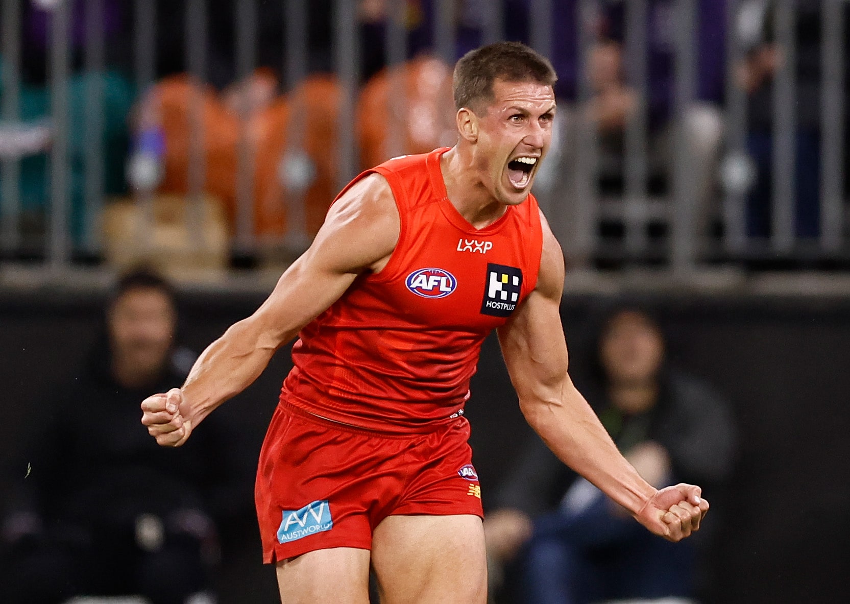 Suns turn to retirees to make up the numbers in scratch match
