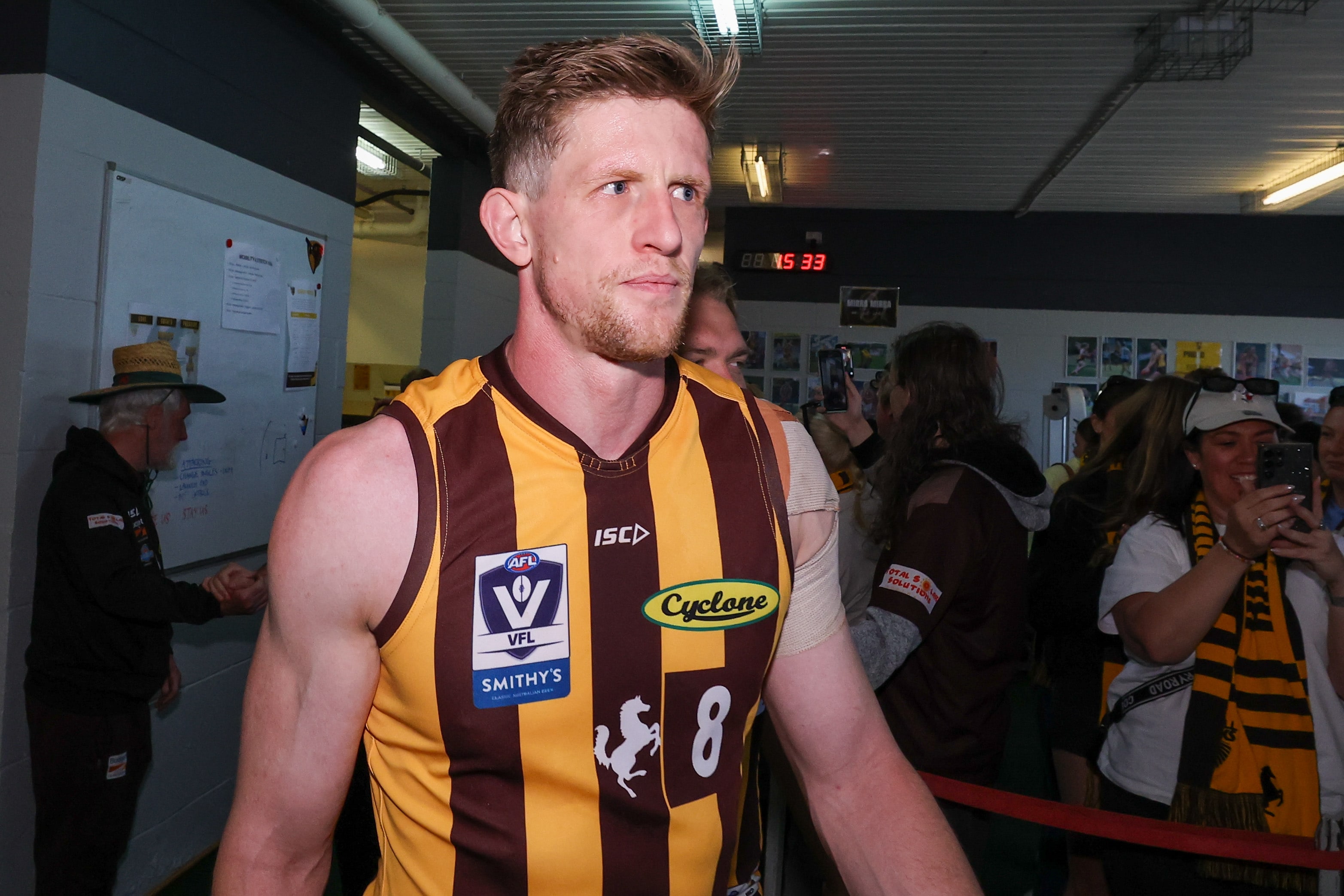 Hawks delist key defender, mid-season pick-up