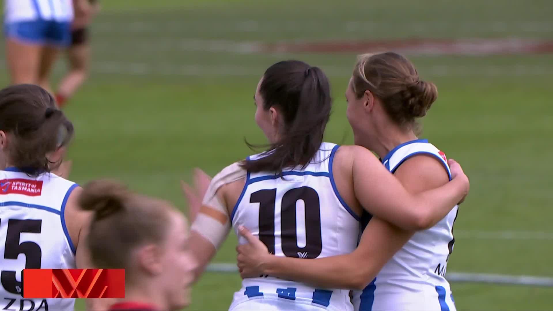 ‘She’s a wizard’: Bogue’s ridiculous bender in the breeze
