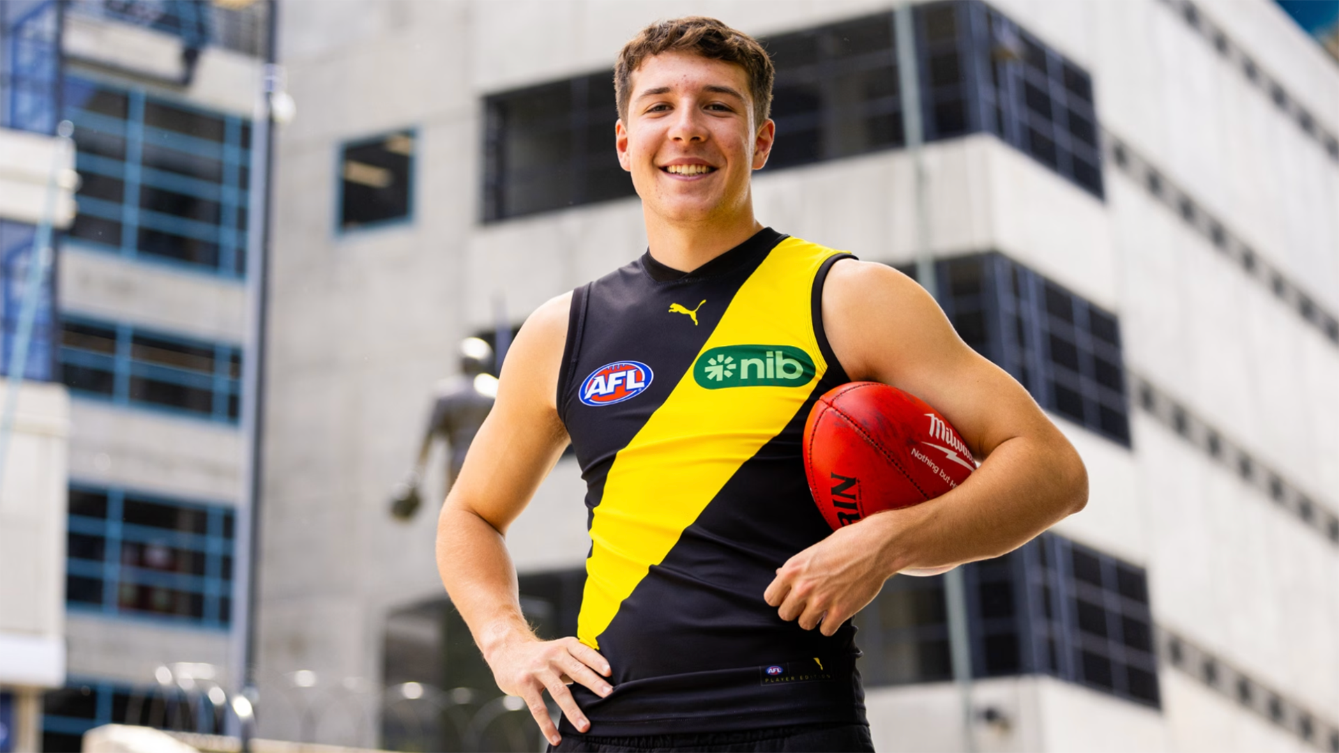 Team whispers: Tigers, Crows unveil debutants, Yze explains Hopper decision