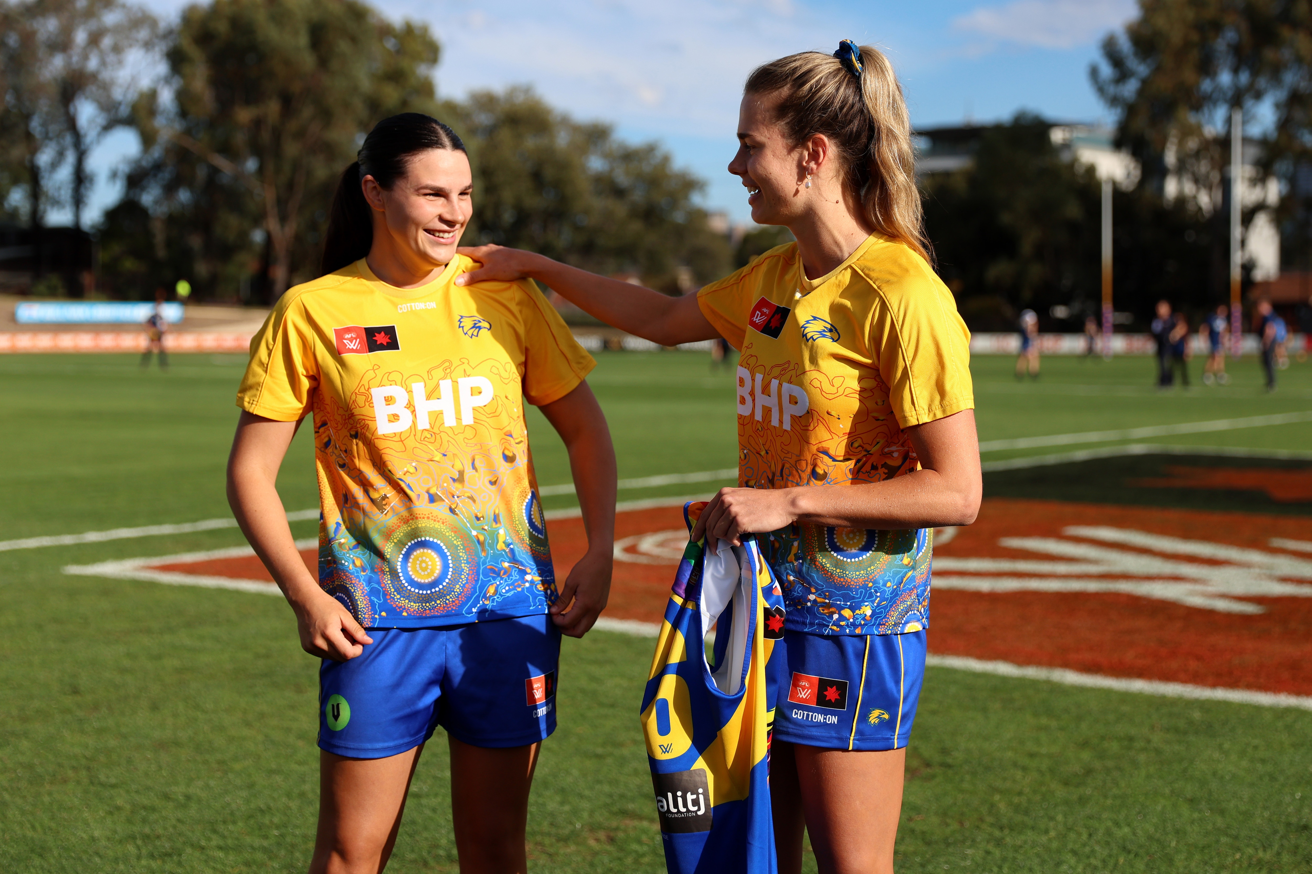 Eagles, Cats finish Friday night double-header. Follow LIVE