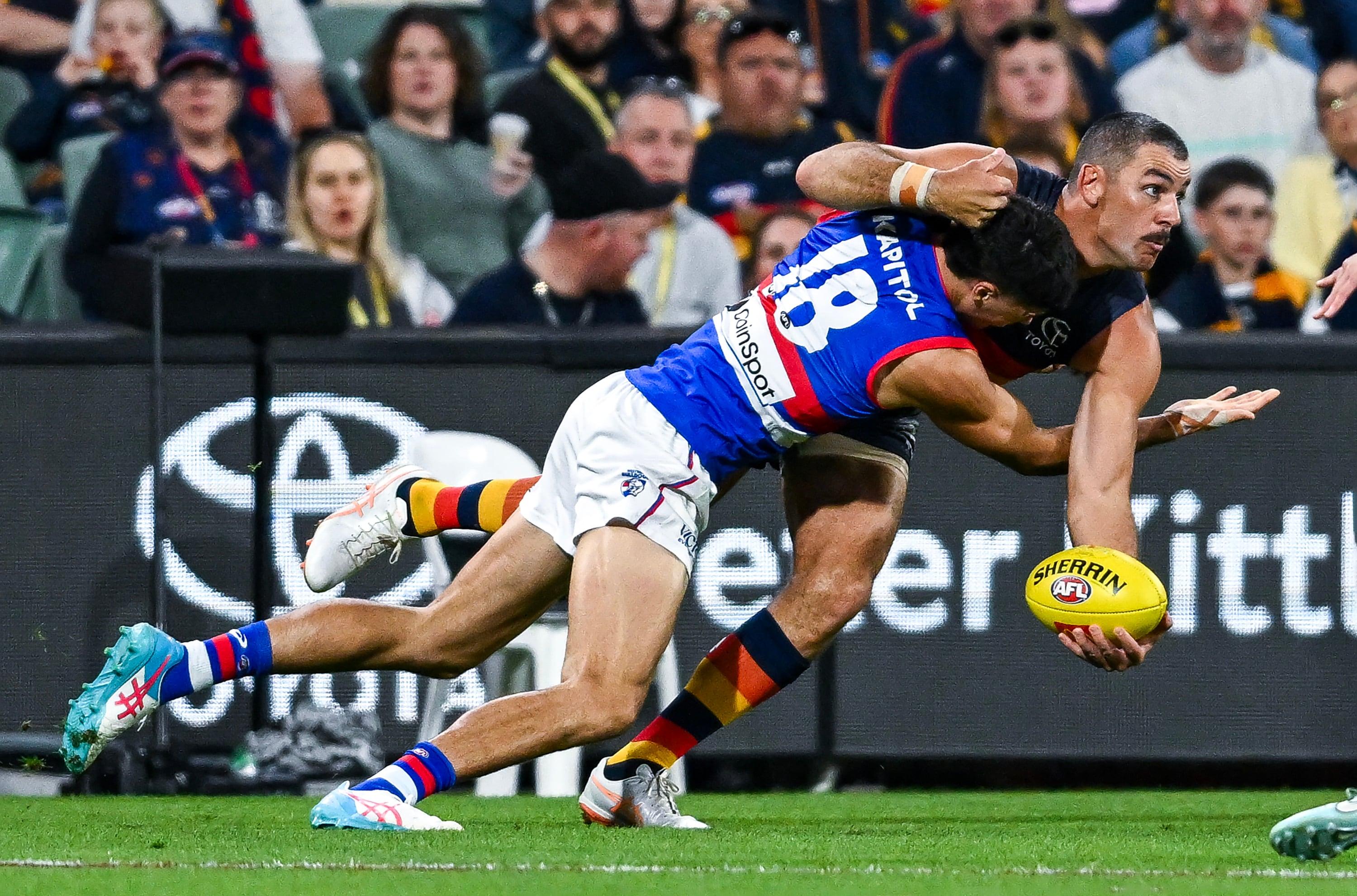 Crows swing late change for huge Friday night clash. Follow LIVE