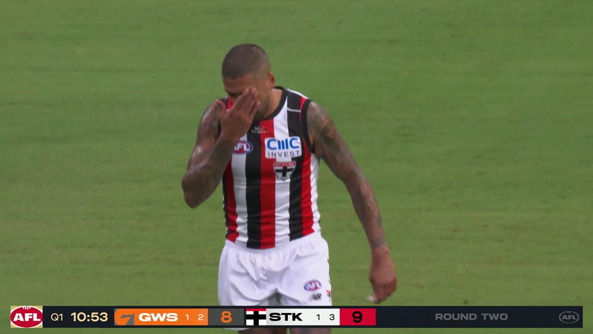 'That looks so serious': Sore-eyed Hill winces in ugly moment